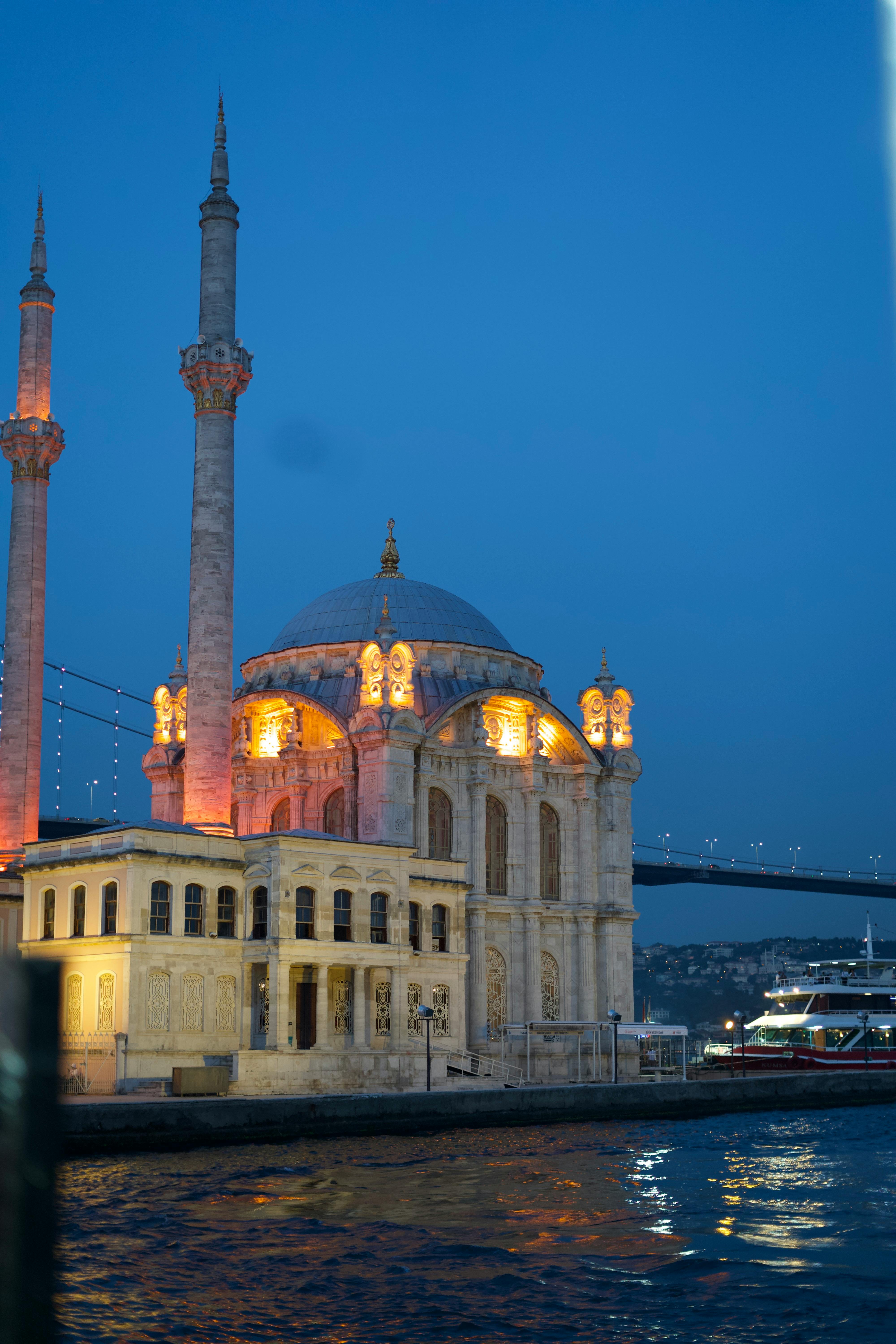 Brown Concrete Dome Building at Night · Free Stock Photo