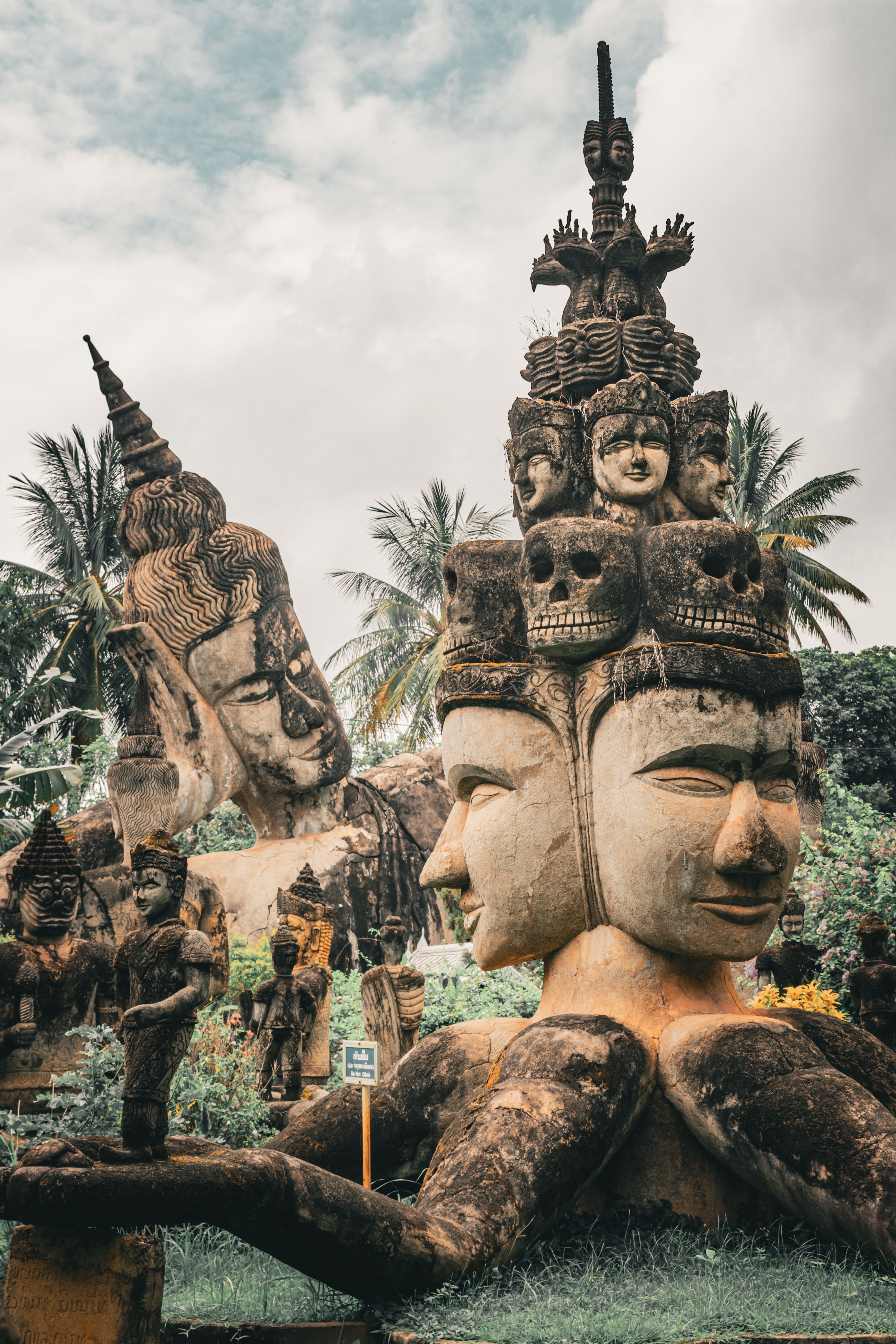 Giant Statues Photos, Download The BEST Free Giant Statues Stock Photos ...