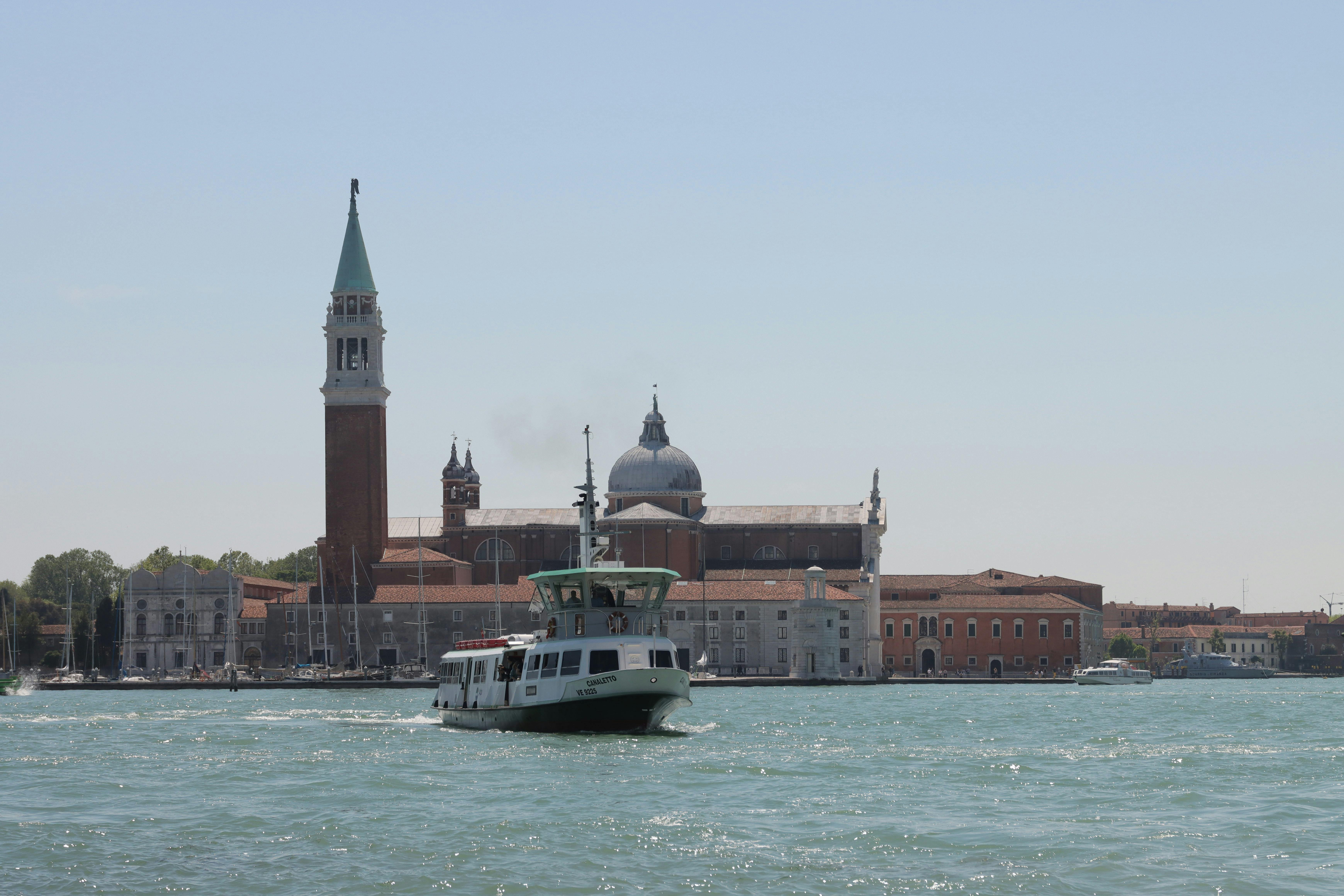 Vessel Photos, Download The BEST Free Vessel Stock Photos & HD Images