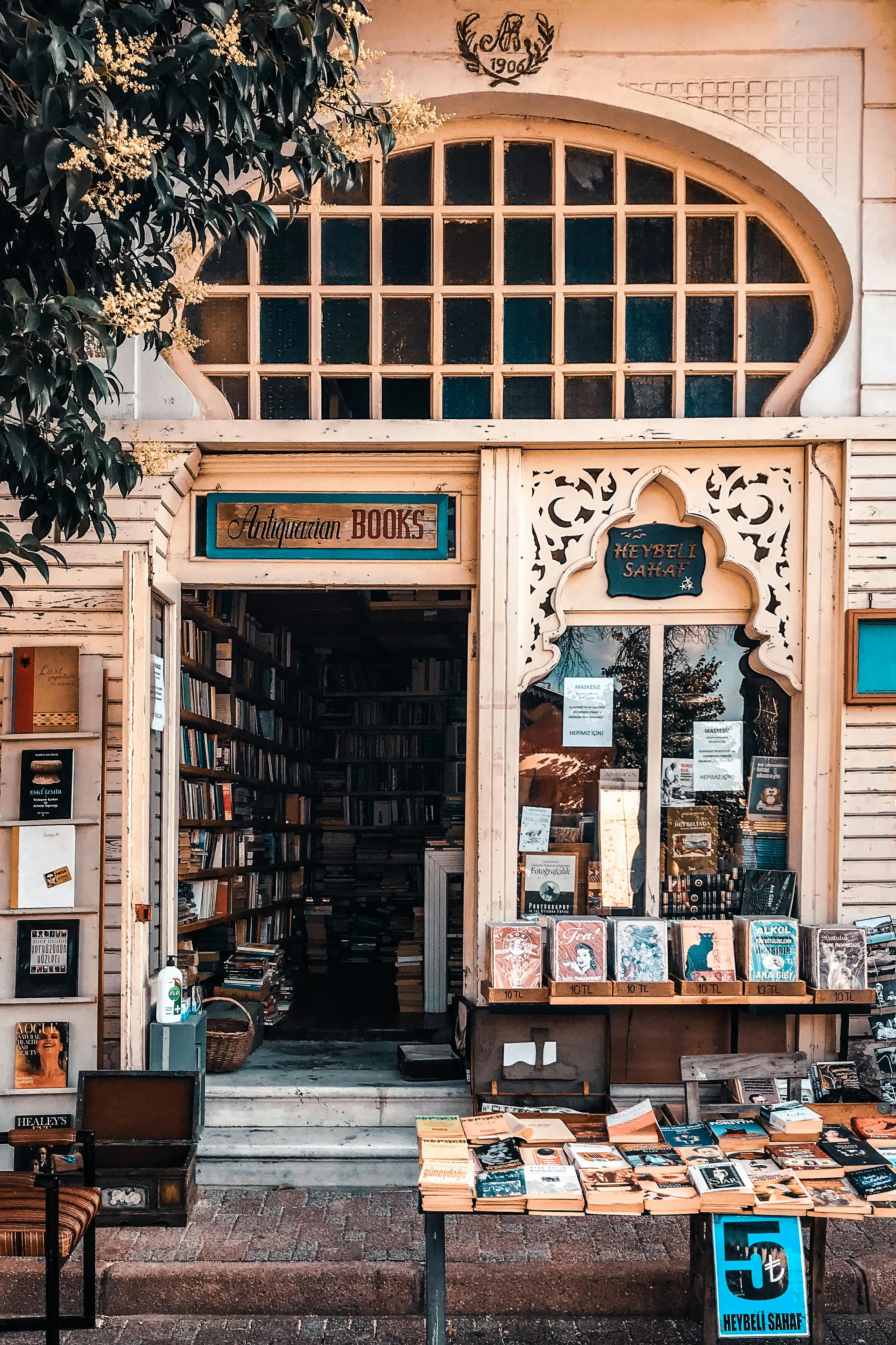 Exterior of a Bookstore · Free Stock Photo