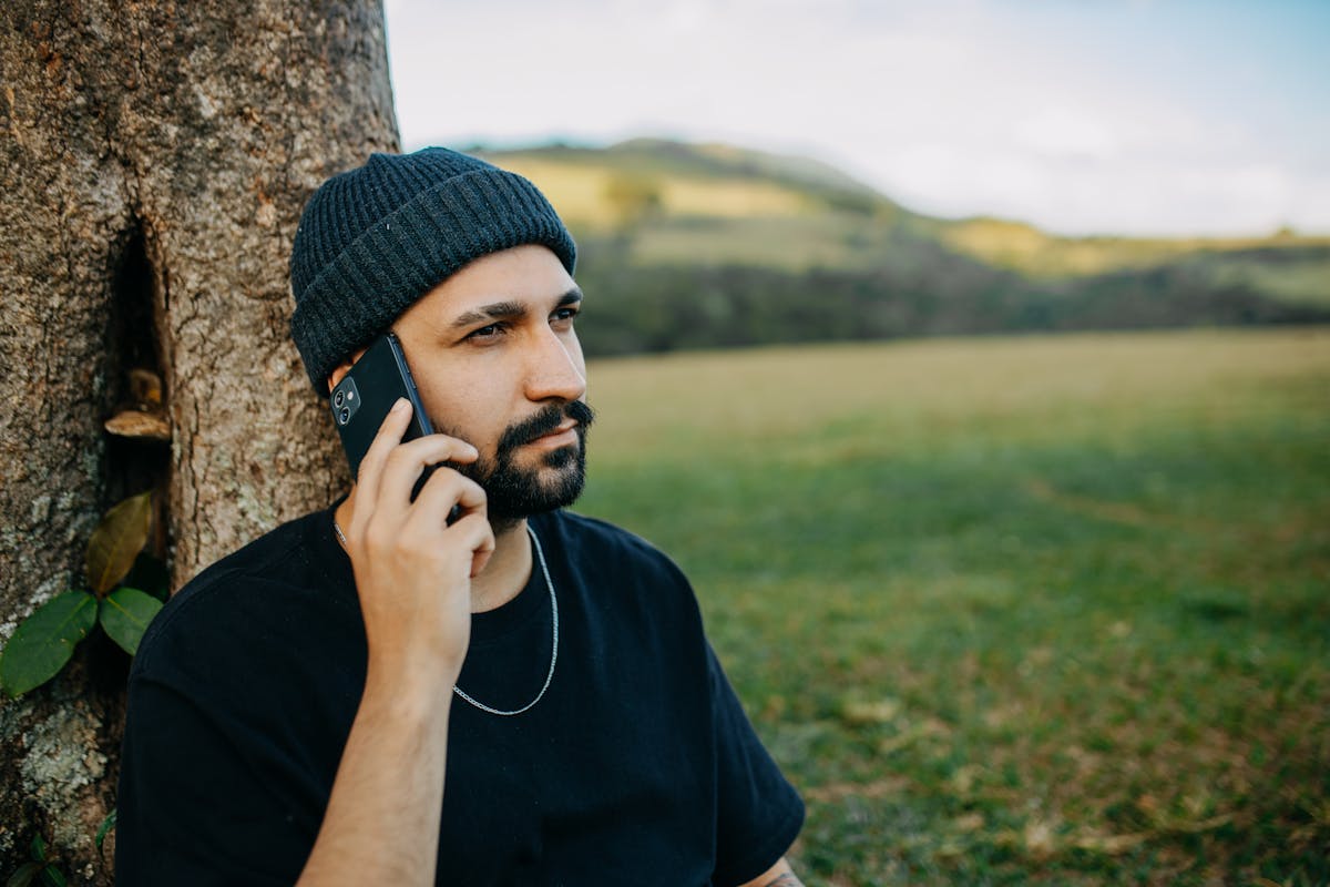 Man Talking On Phone Photos, Download The BEST Free Man Talking On ...