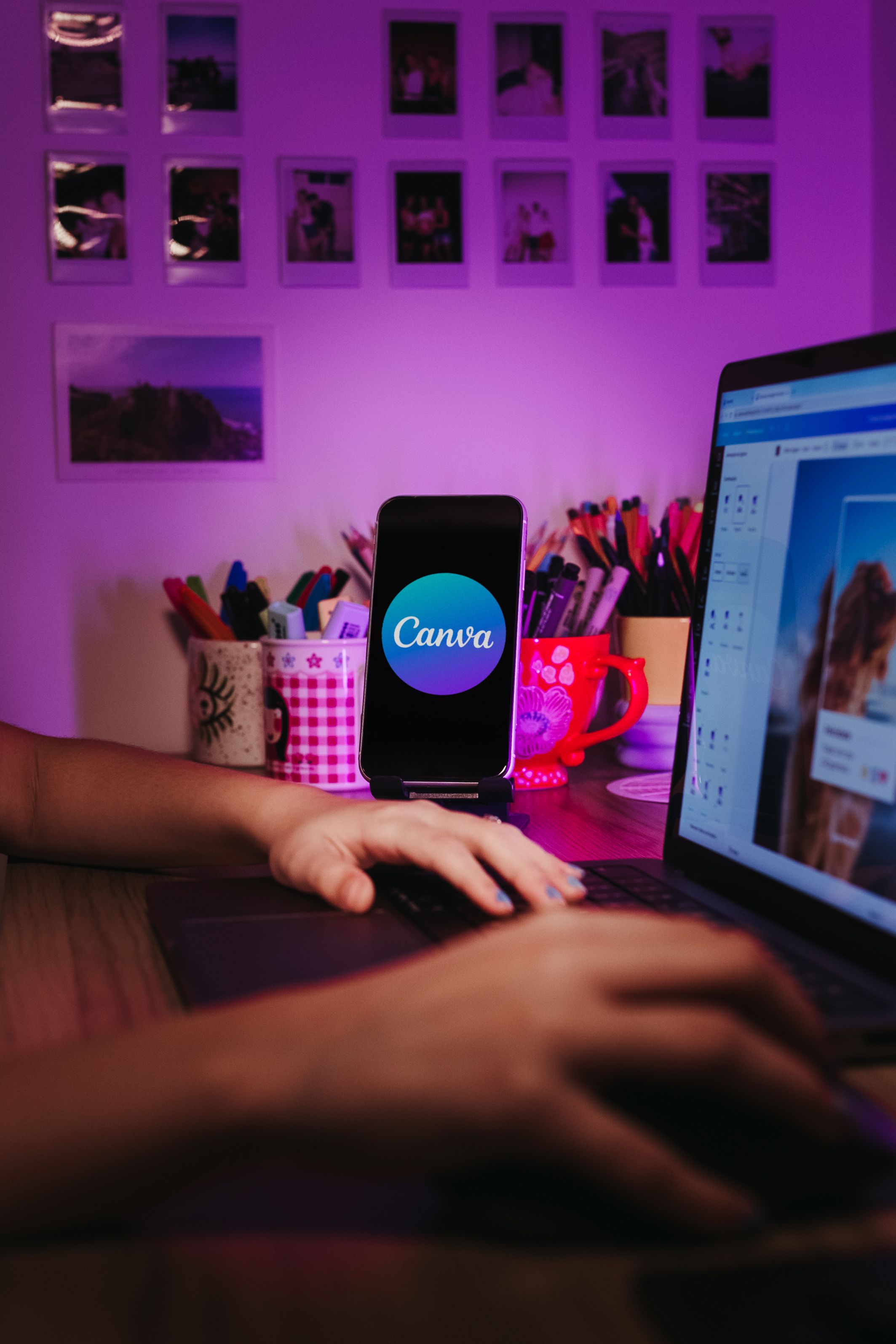 Canva On Phone Photos, Download The BEST Free Canva On Phone Stock ...