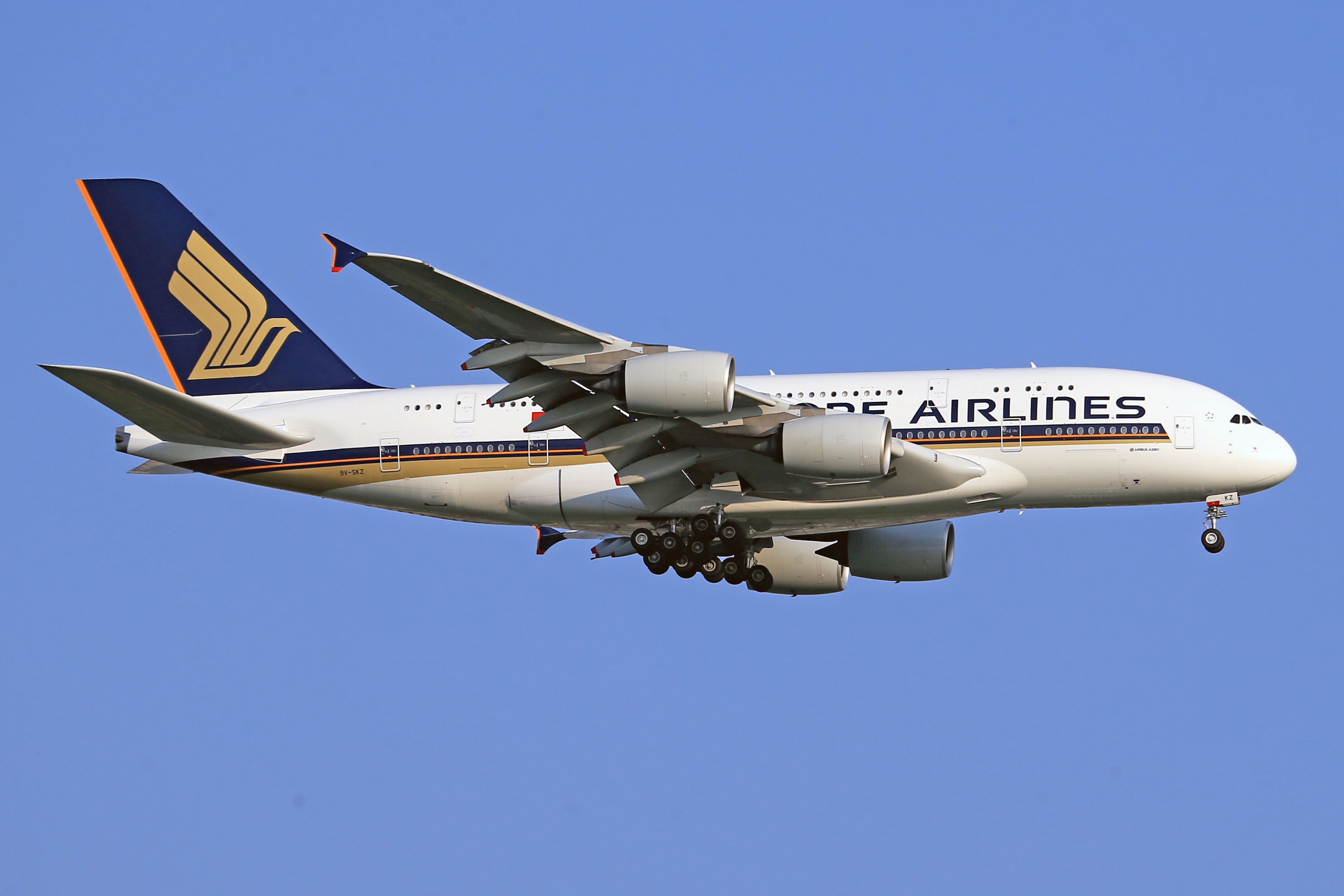 Double Decker Aircraft Photos, Download The BEST Free Double Decker ...