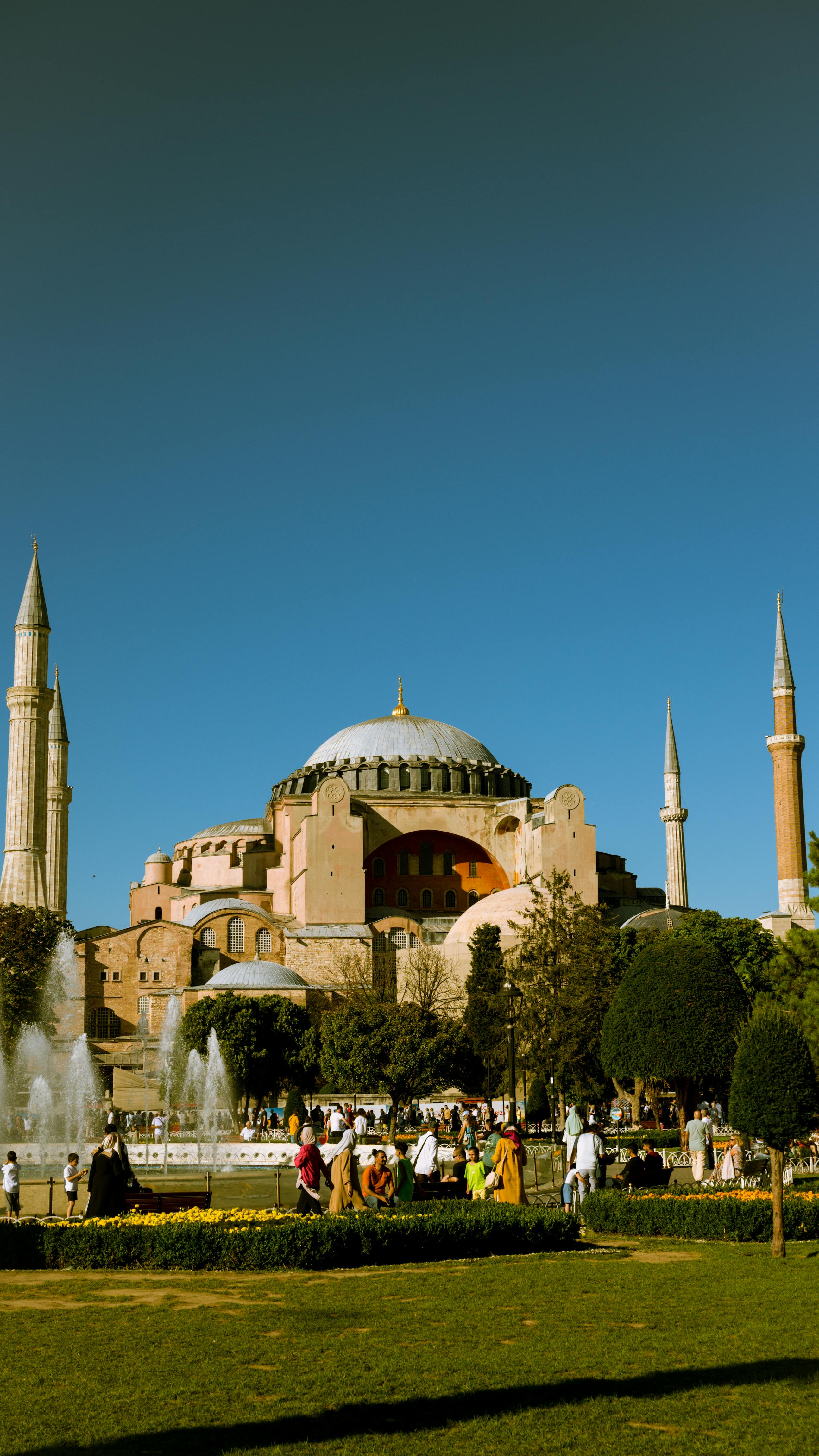 Interior of the Pathar Mosque, Srinagar, Jammu and Kashmir, India ...