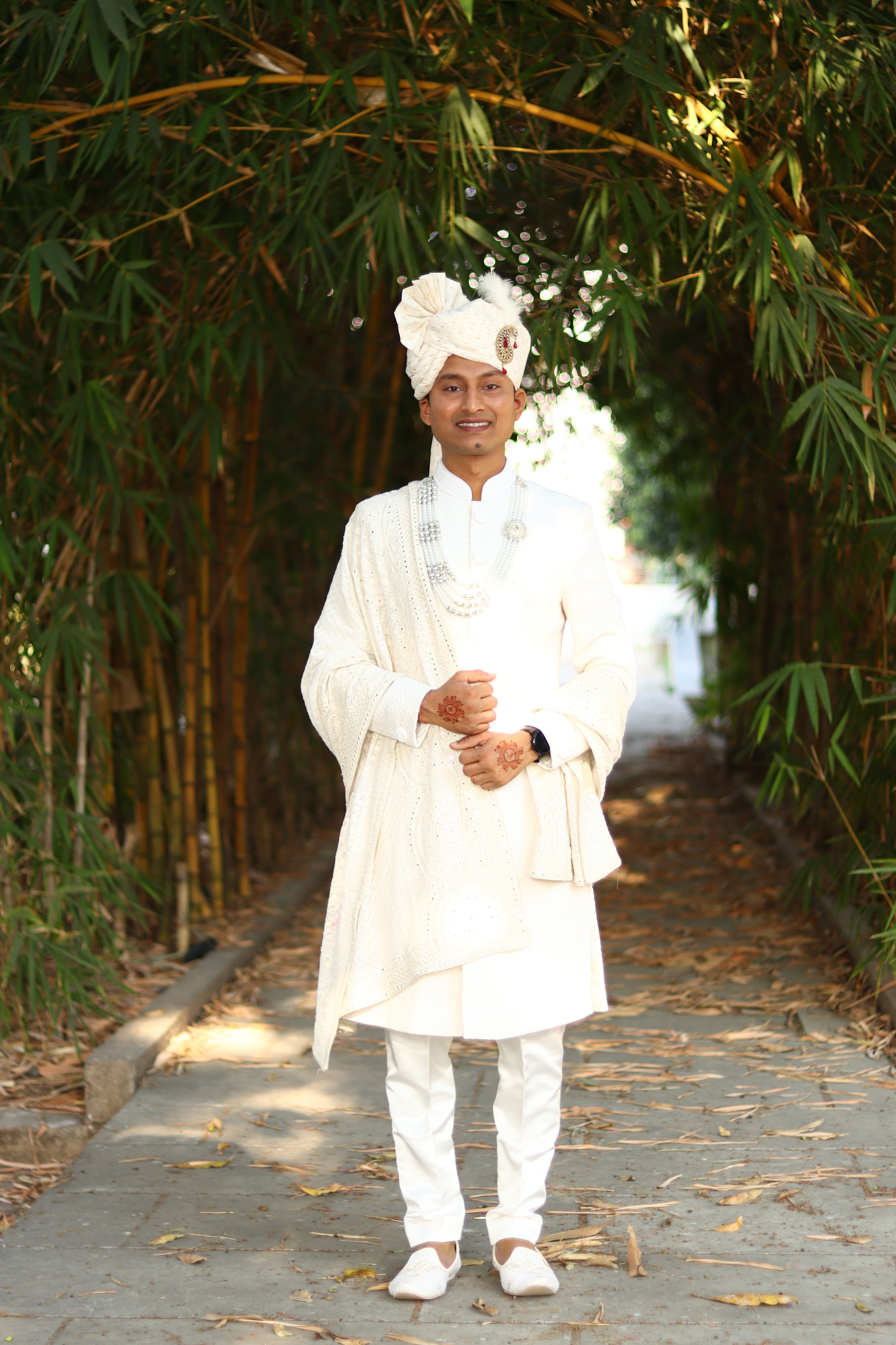 Indian Man Wearing Traditional White Costume · Free Stock Photo
