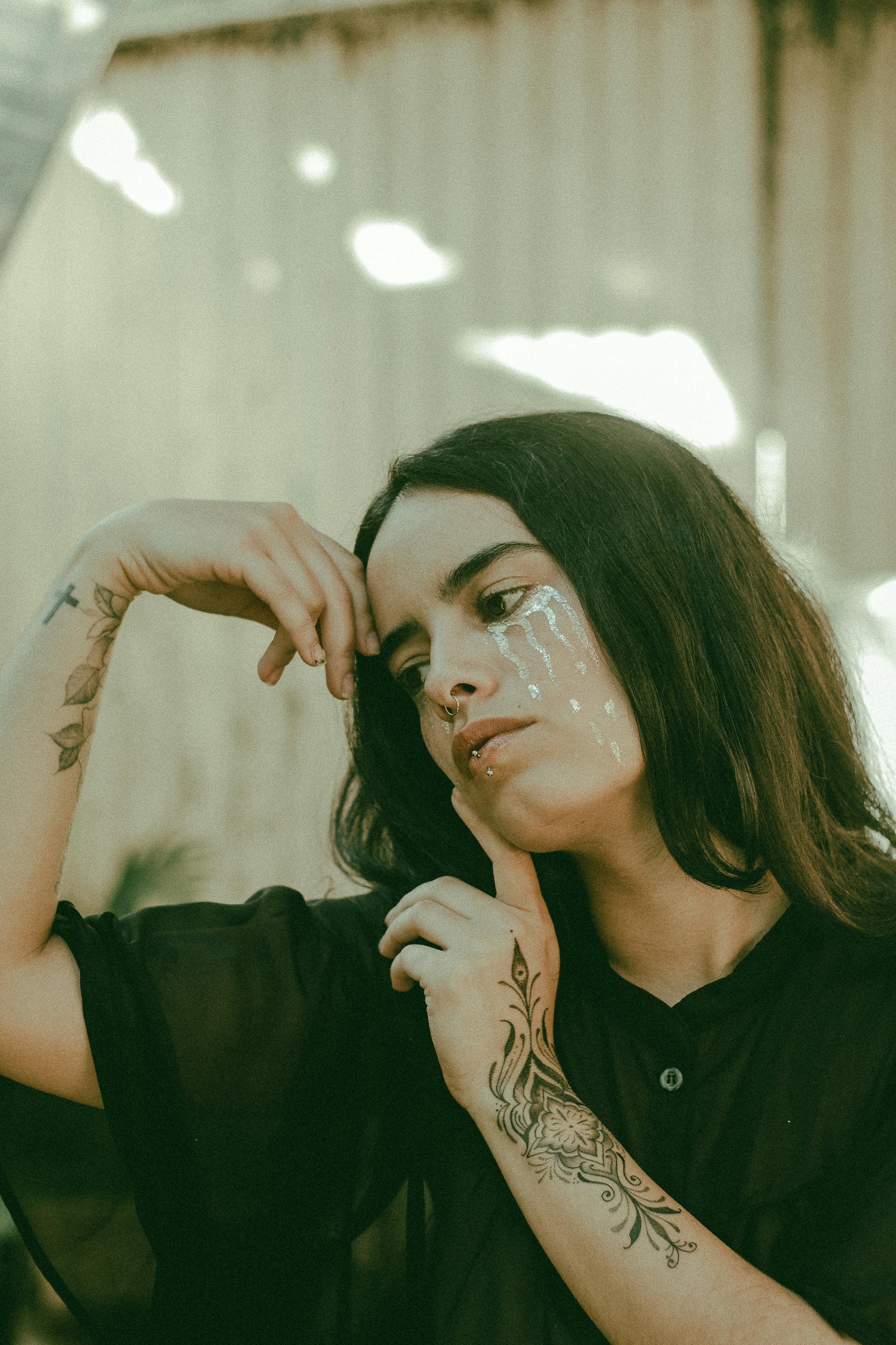 Makeup of Tears under Eye · Free Stock Photo