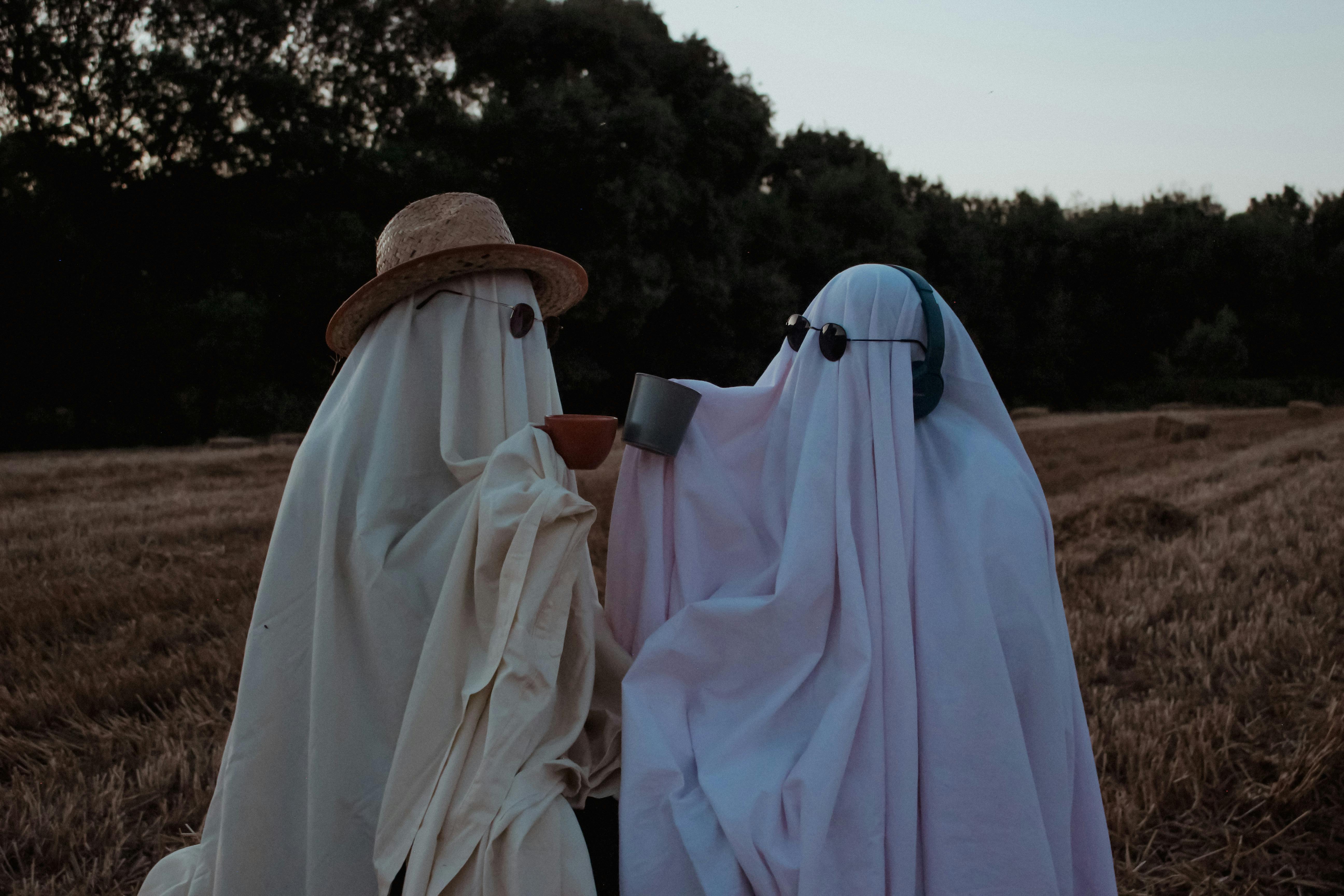 Ghost Farm Night Photos, Download The BEST Free Ghost Farm Night Stock ...