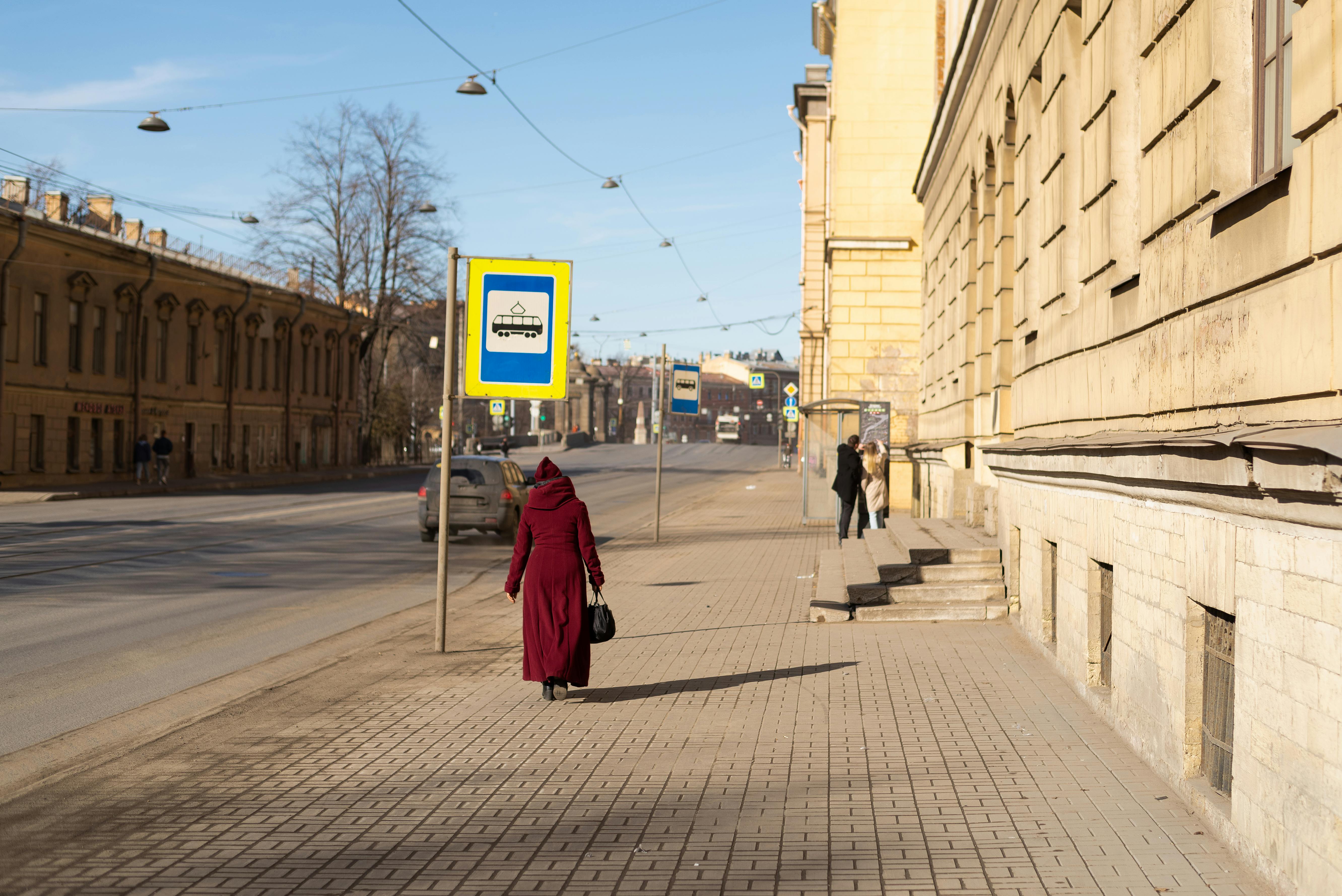 Bus Stop in City · Free Stock Photo