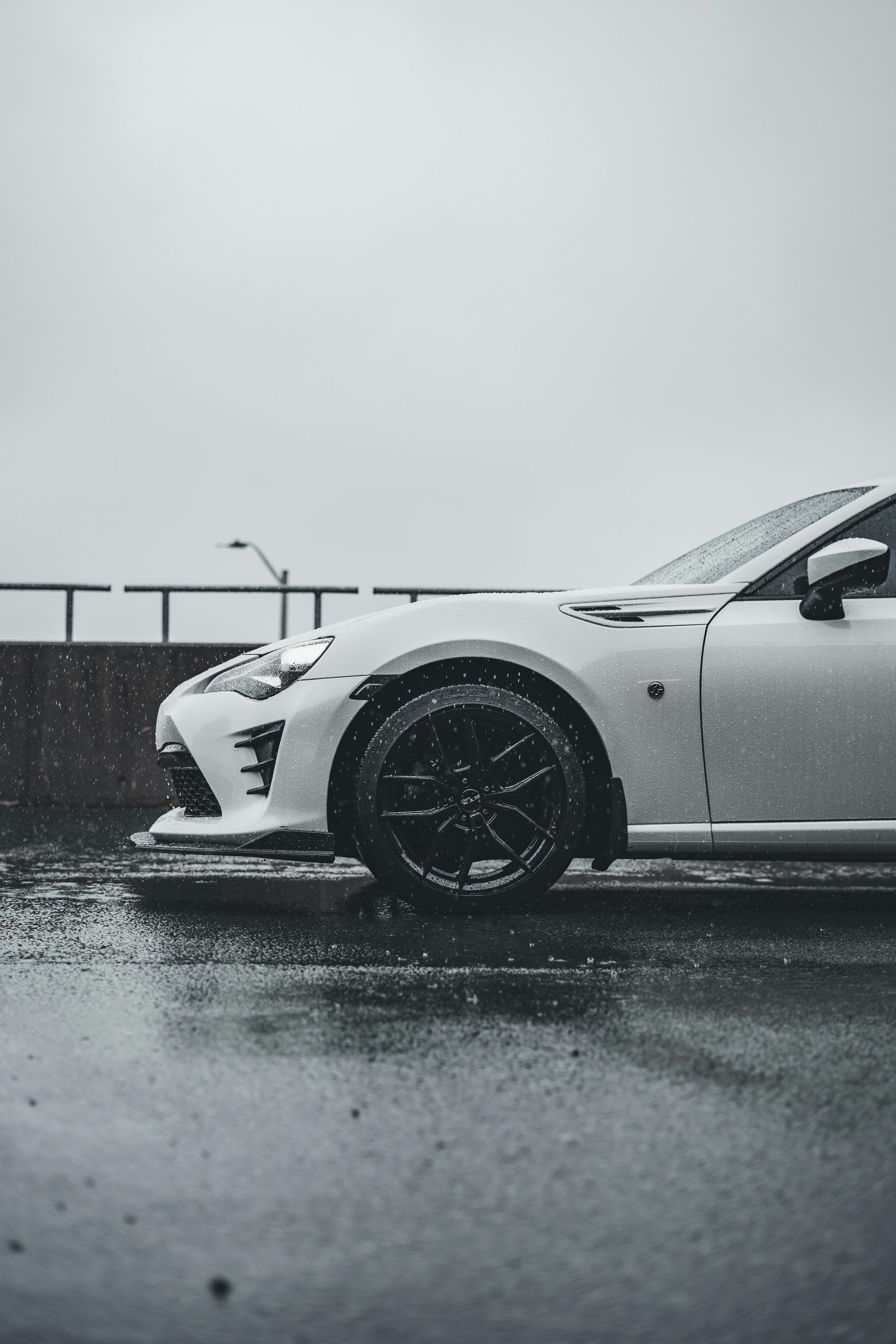 Raindrops on Back of Toyota Car · Free Stock Photo