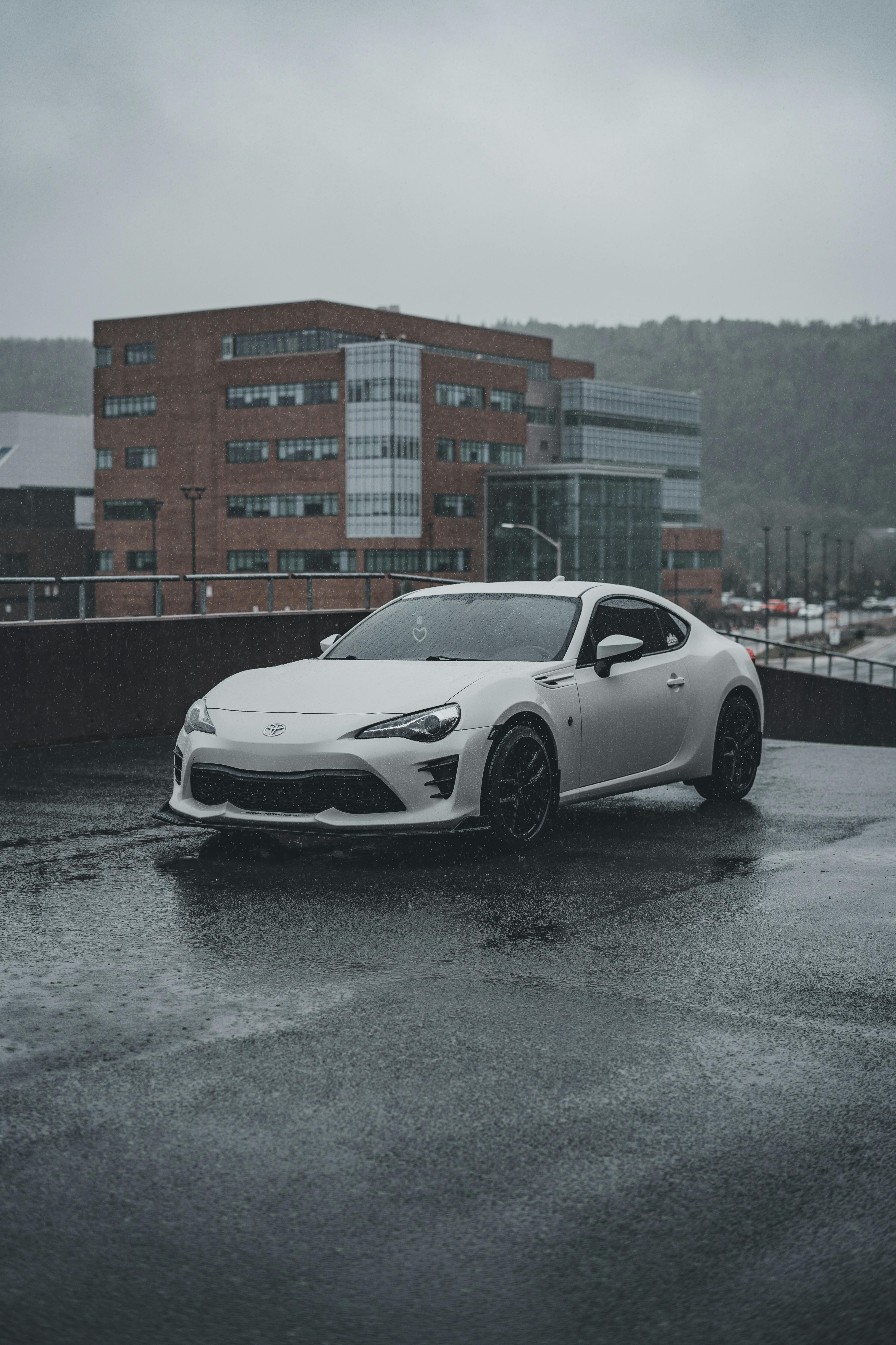 White, Tuned Toyota FT 86 · Free Stock Photo