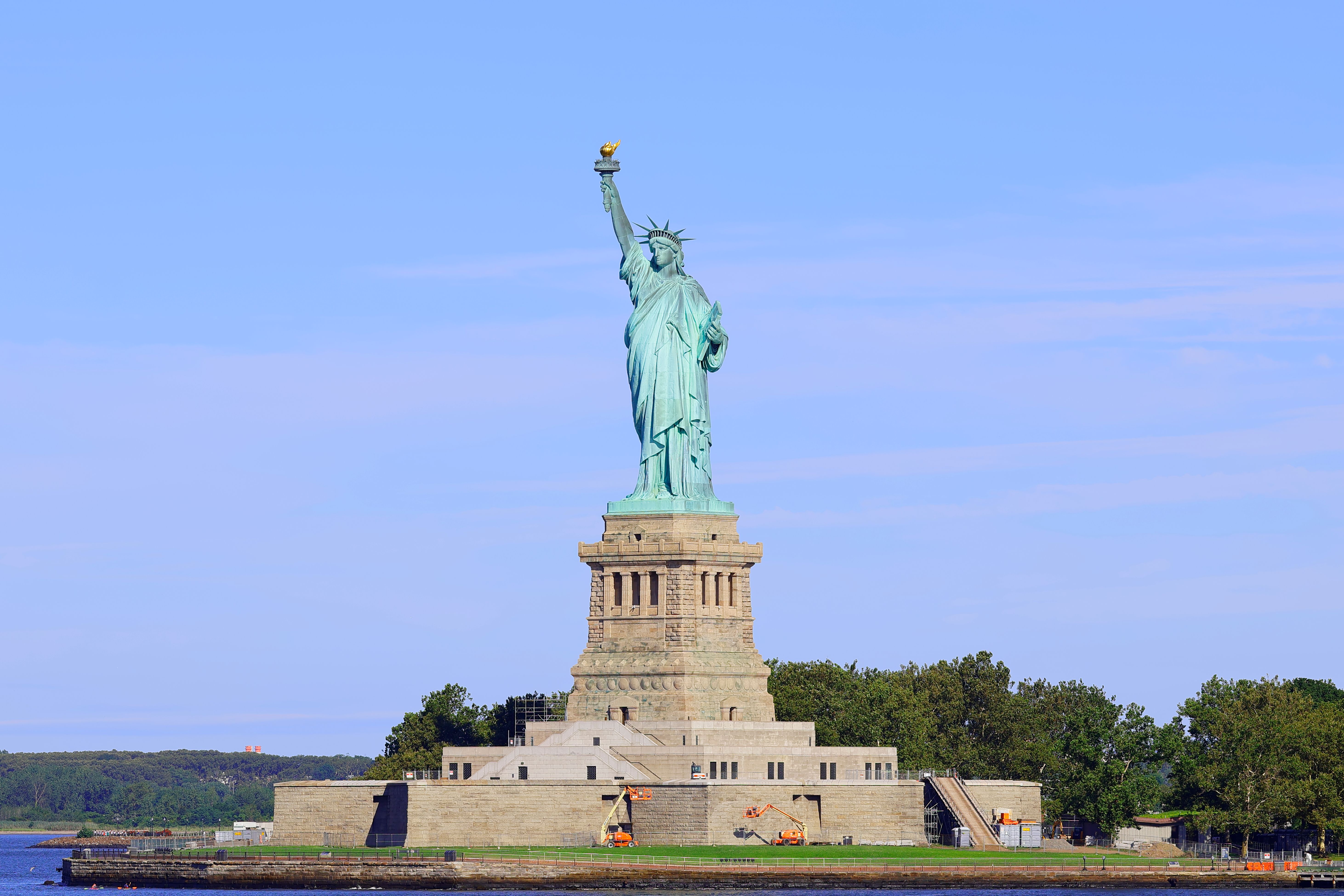 Statue of Liberty · Free Stock Photo