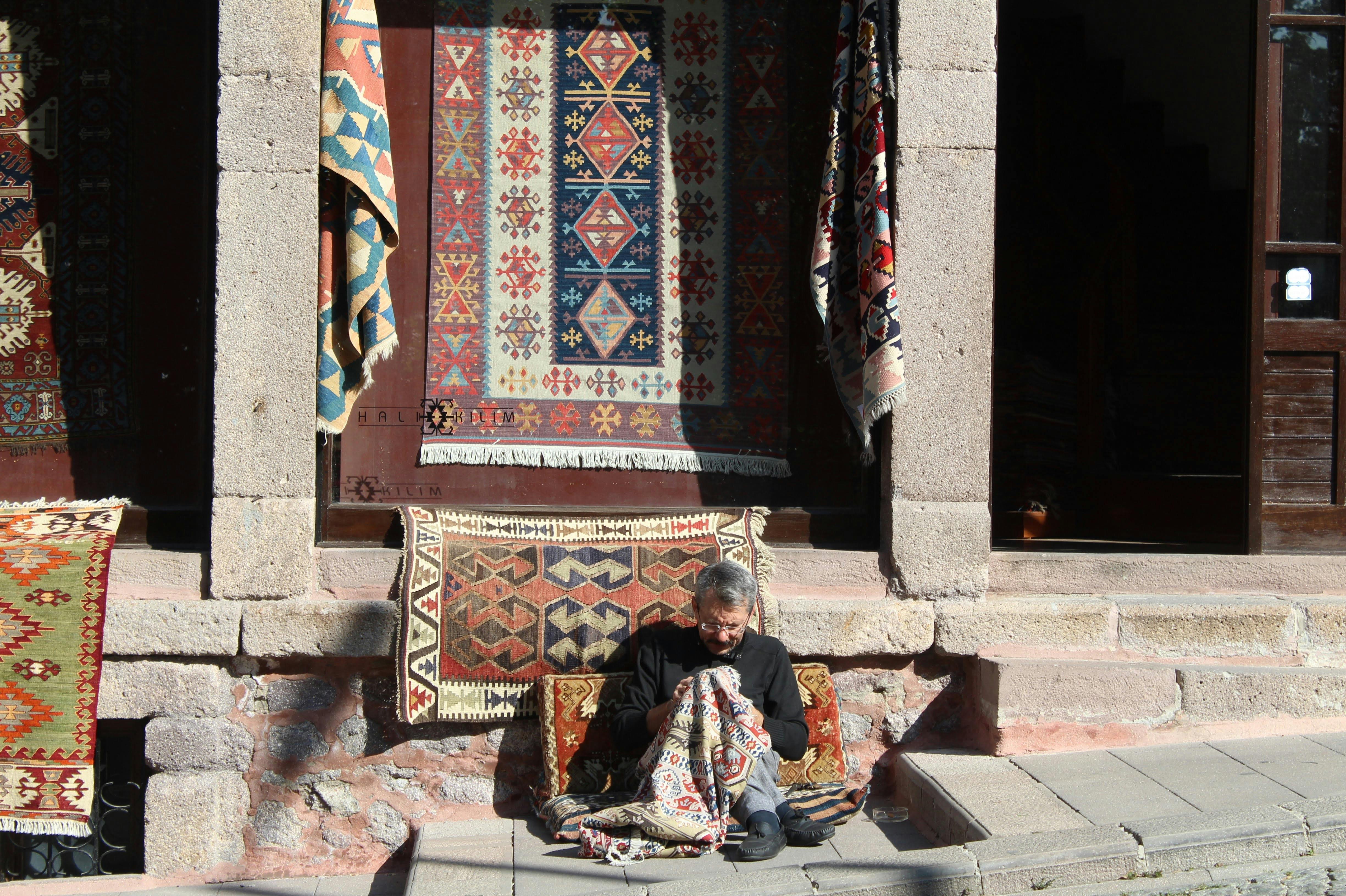 Rag Carpet Making with Eco-Friendly Materials and Designs