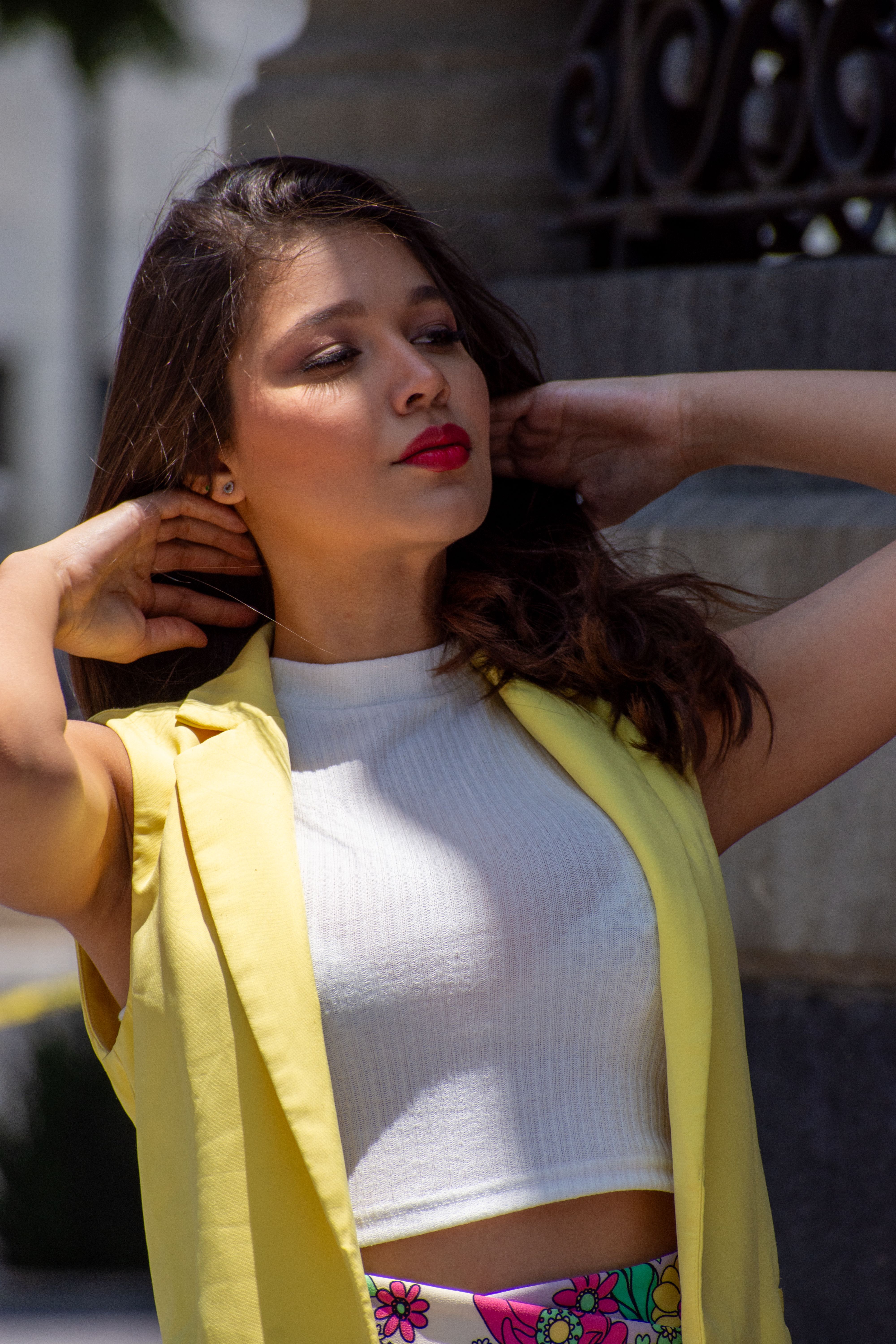White Cropped Top Photos, Download The BEST Free White Cropped Top ...