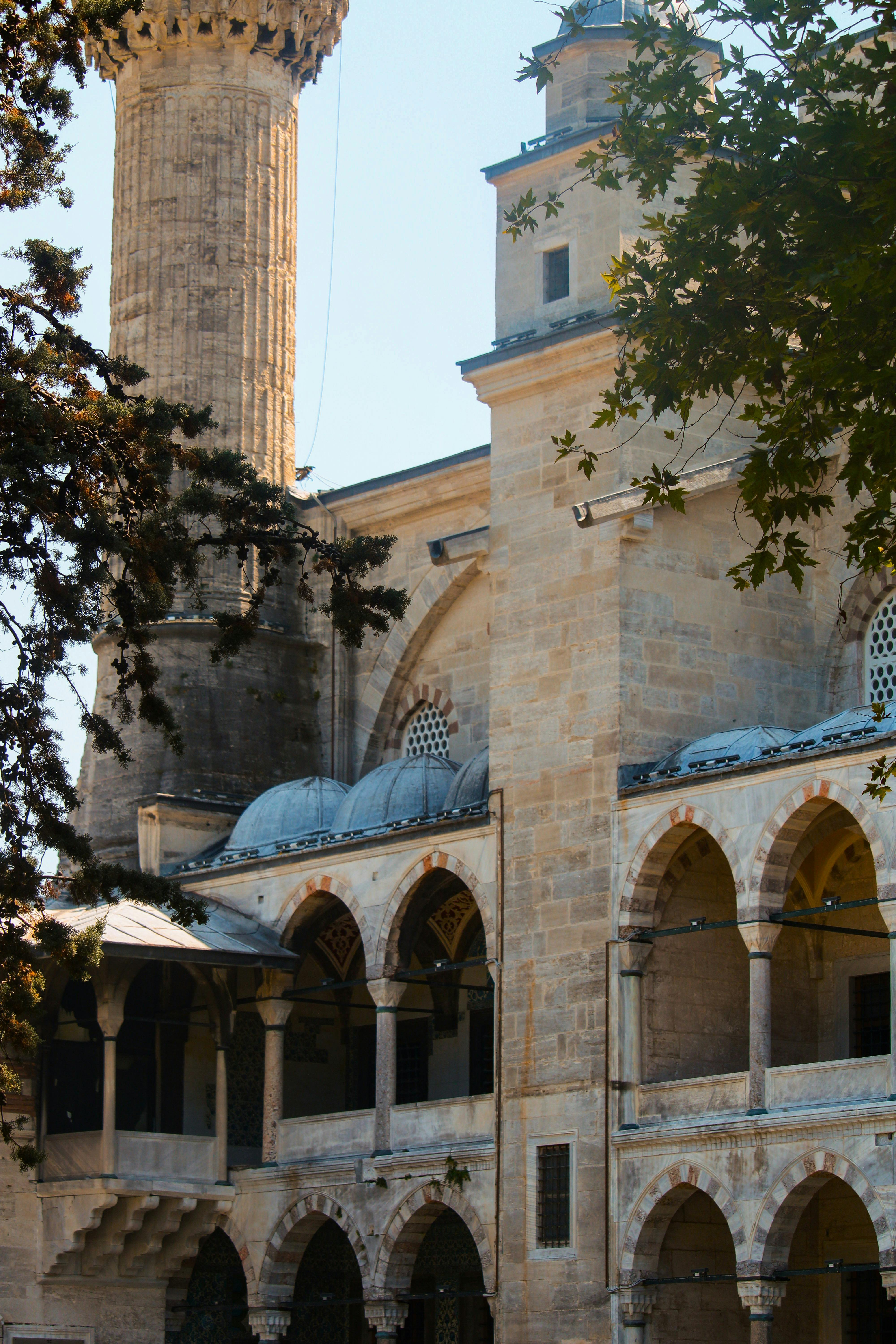 Arches in a Mosque in Istanbul · Free Stock Photo