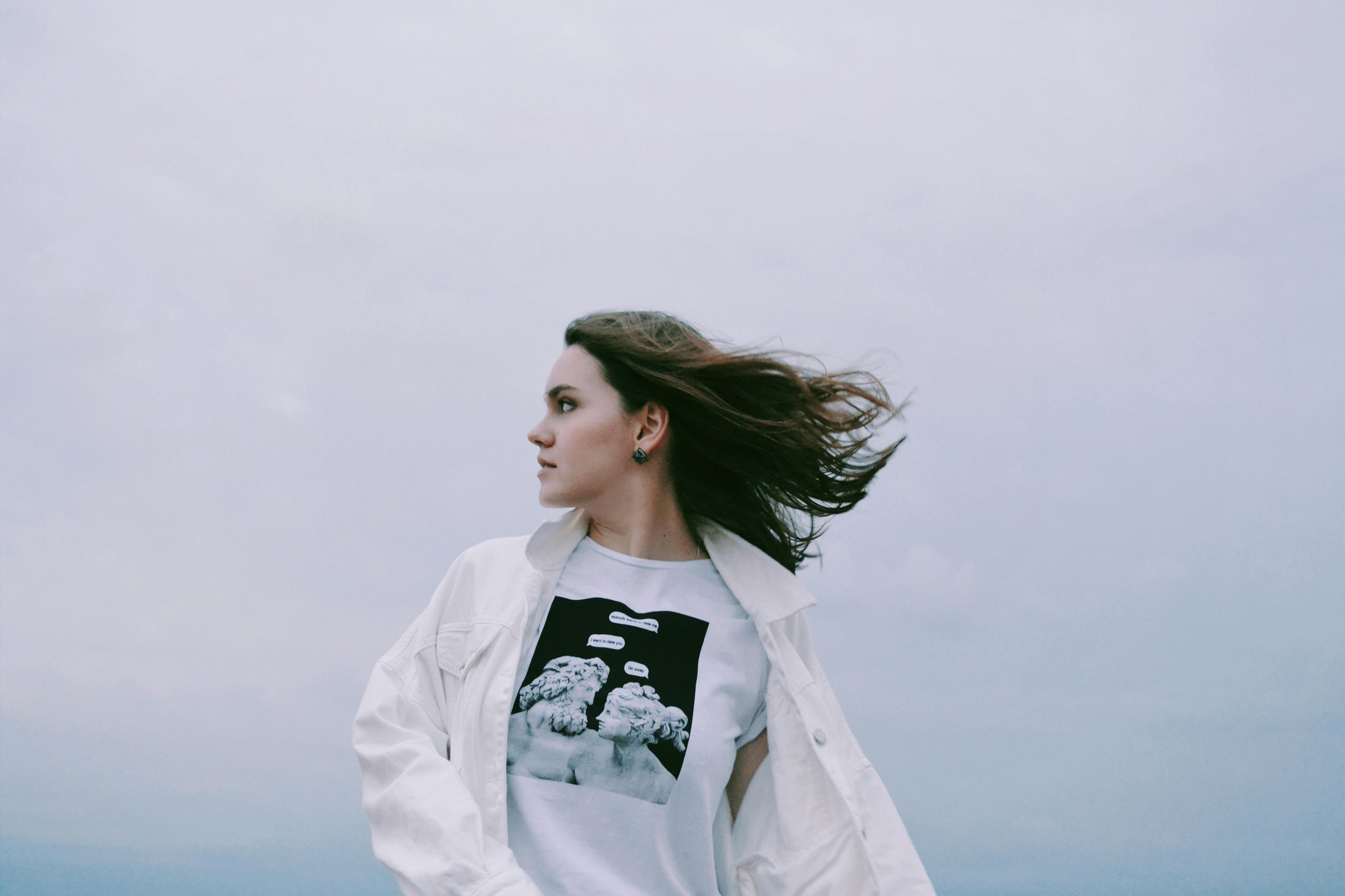 T Shirt Model Photos, Download The BEST Free T Shirt Model Stock Photos ...