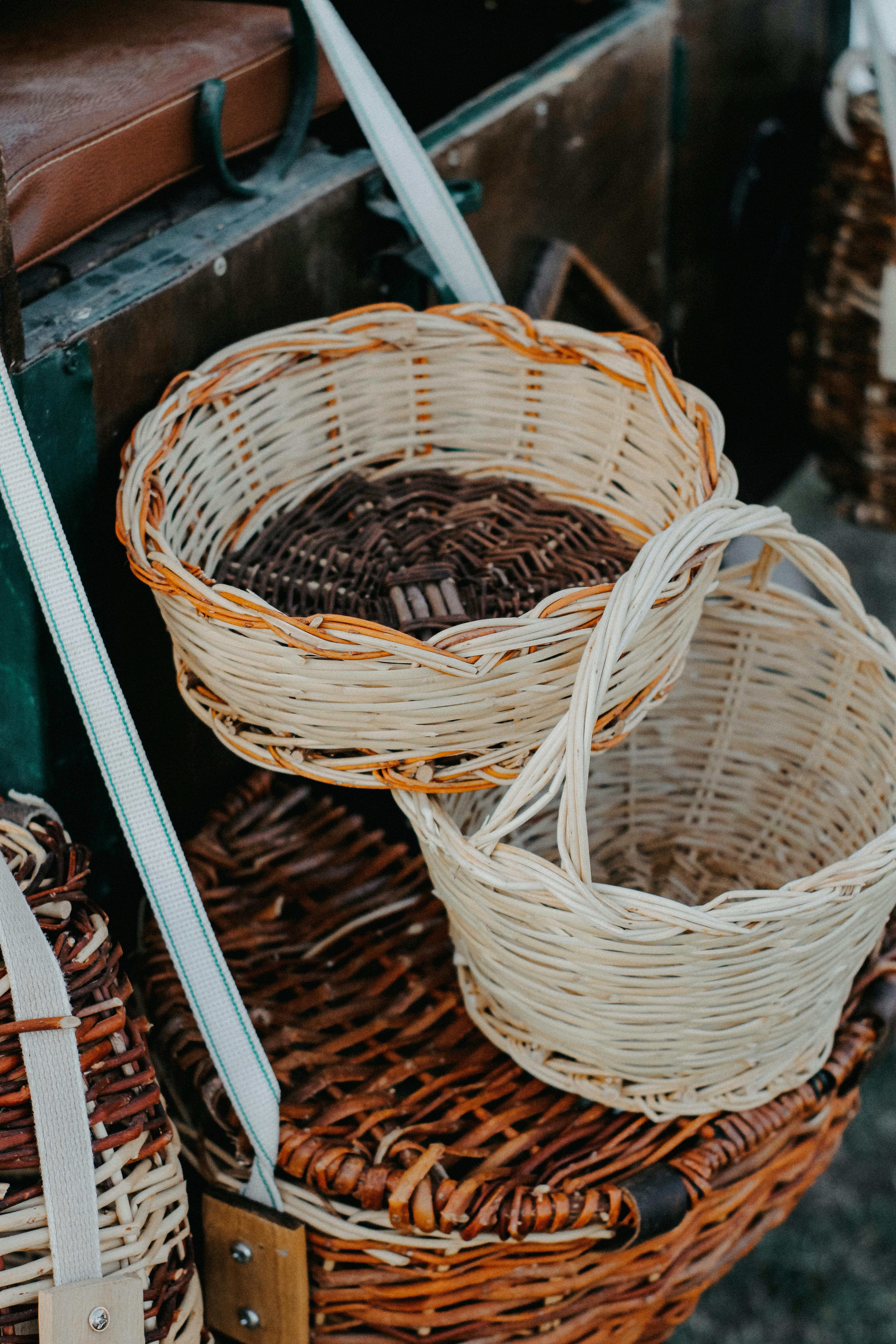 Overhead View of Wicker Baskets · Free Stock Photo