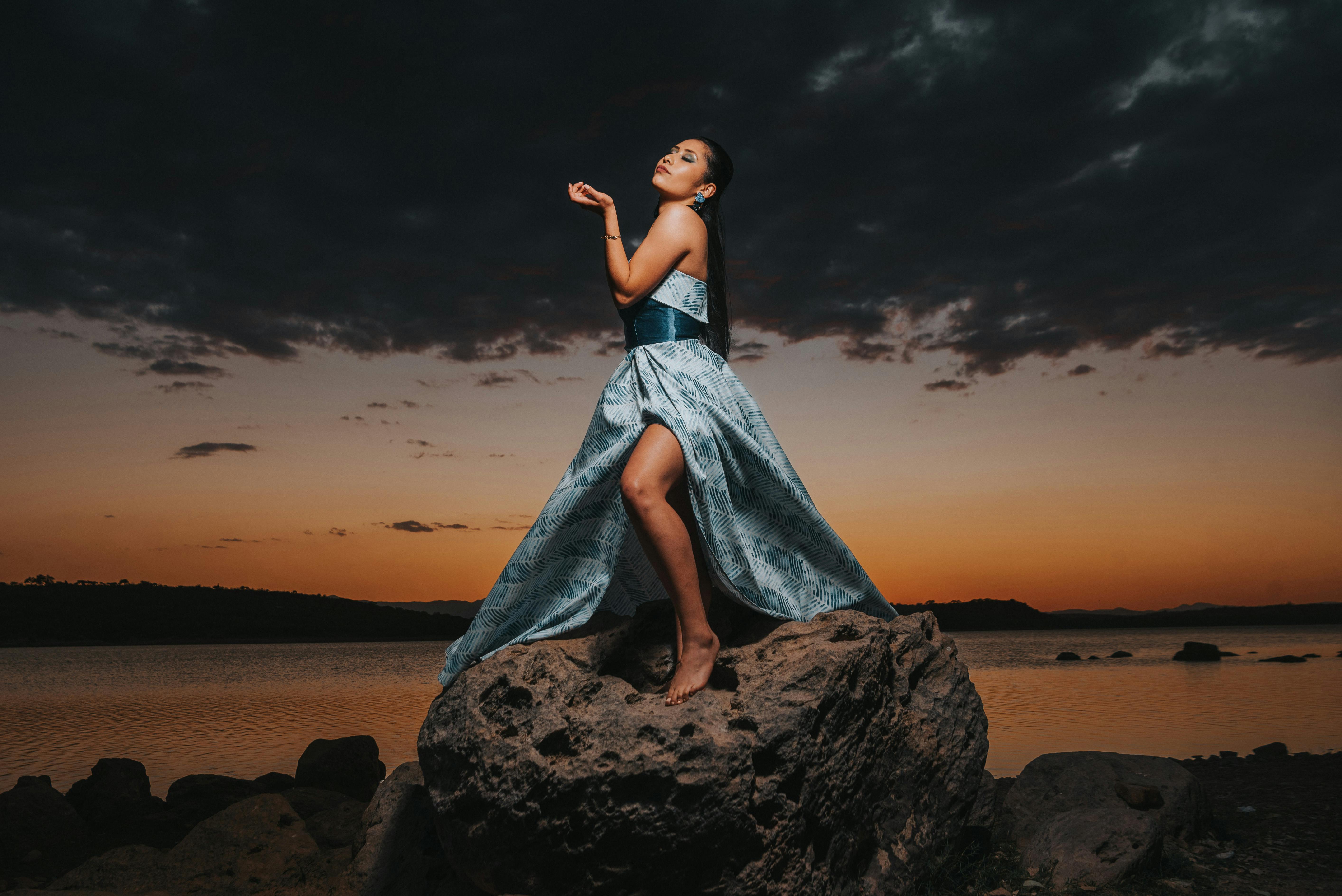 Blue Hundreds Photos, Download The BEST Free Blue Hundreds Stock Photos ...