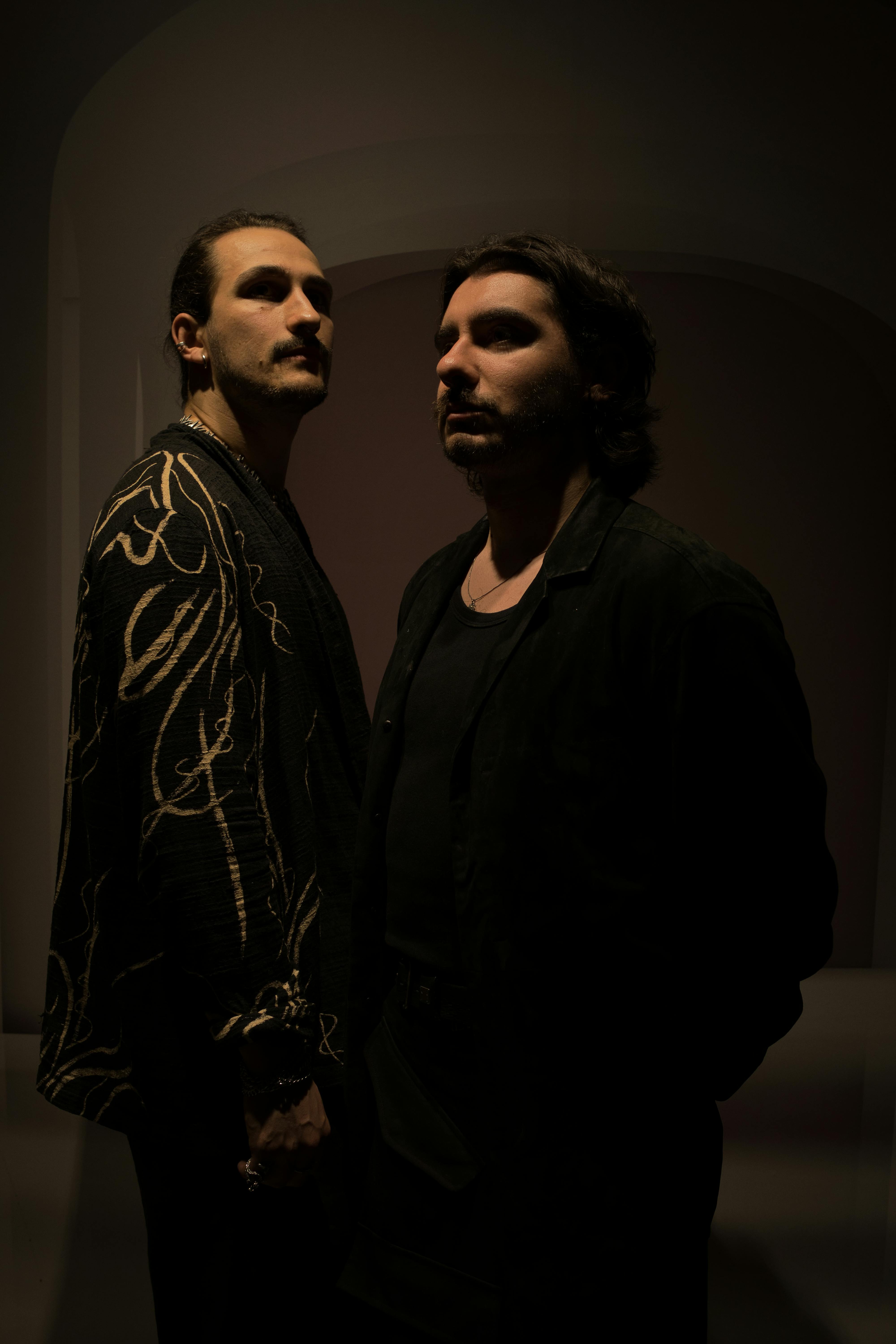 Male Models Poses Photos High Quilty Photos, Download The BEST Free ...