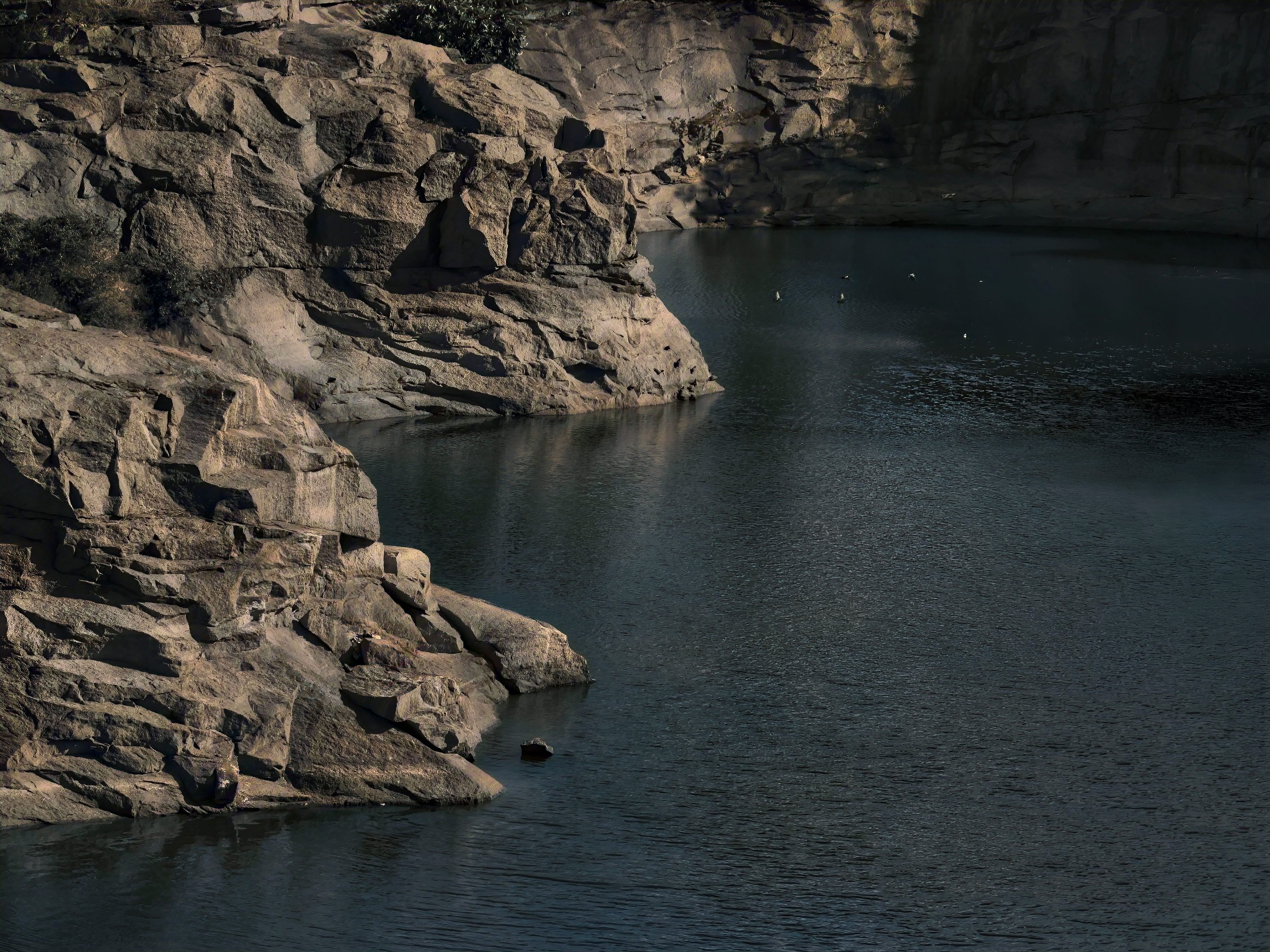 Rocky Cliff by the Sea · Free Stock Photo