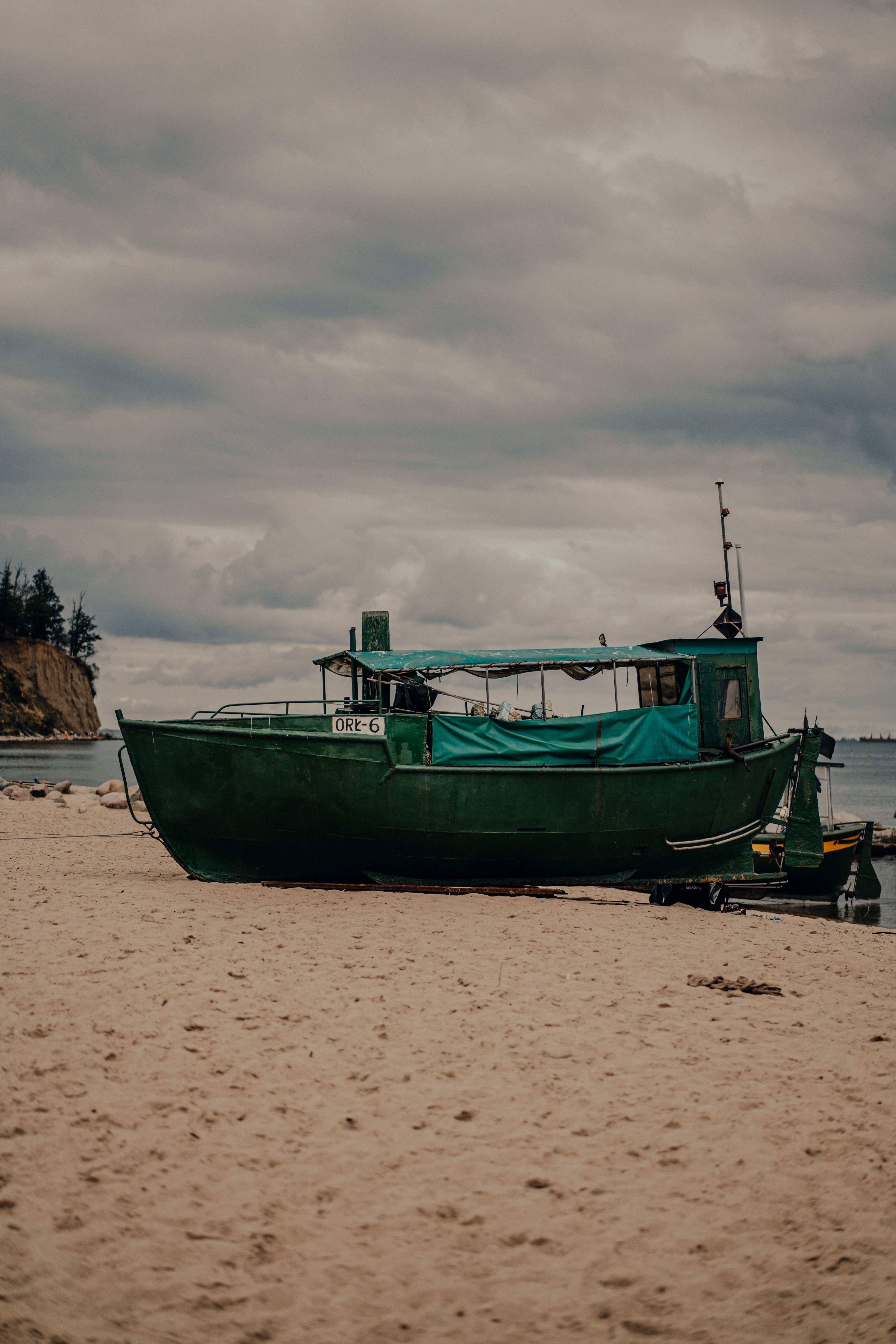 Boat on Beach · Free Stock Photo