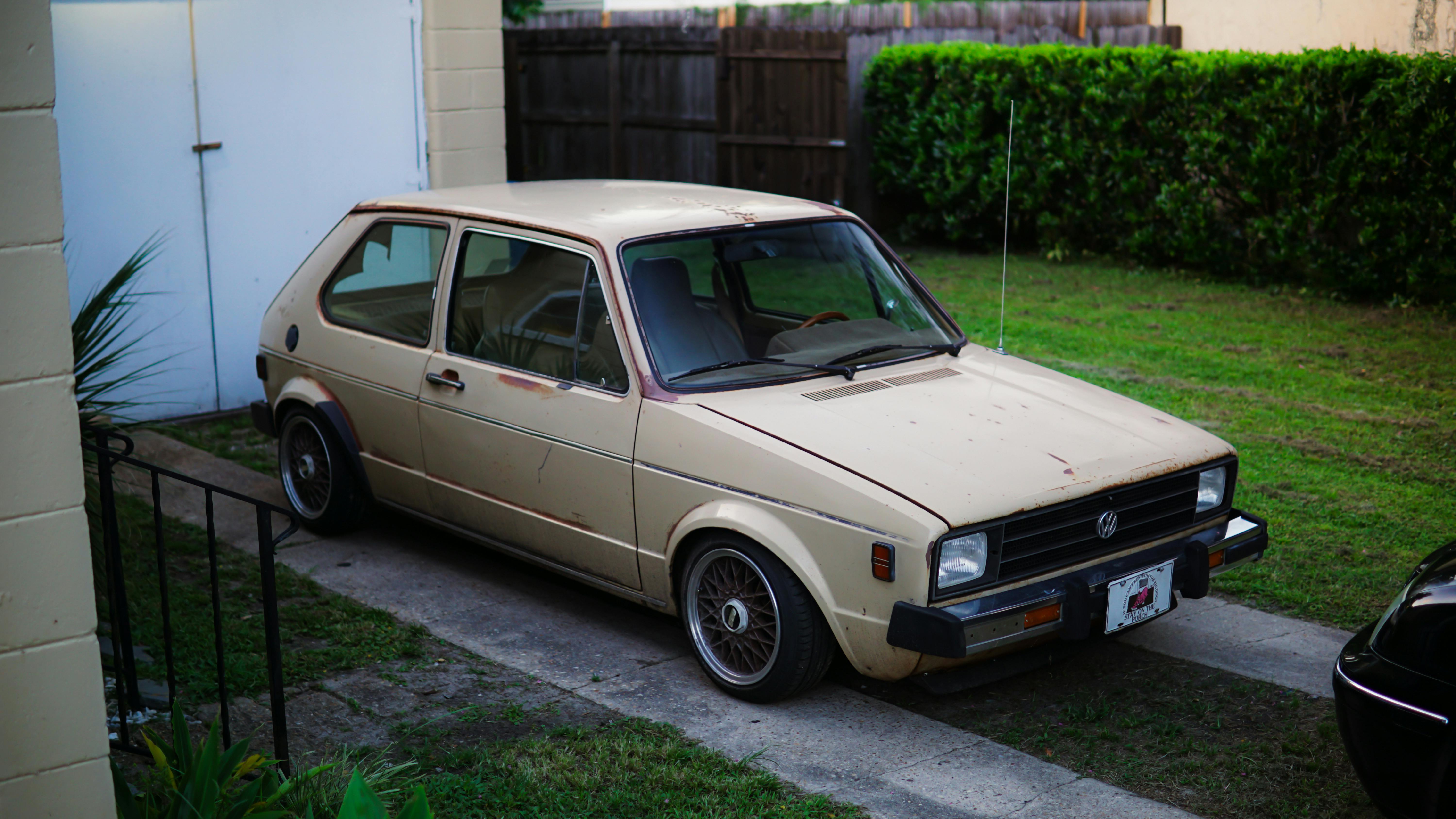 Vintage Volkswagen Golf · Free Stock Photo