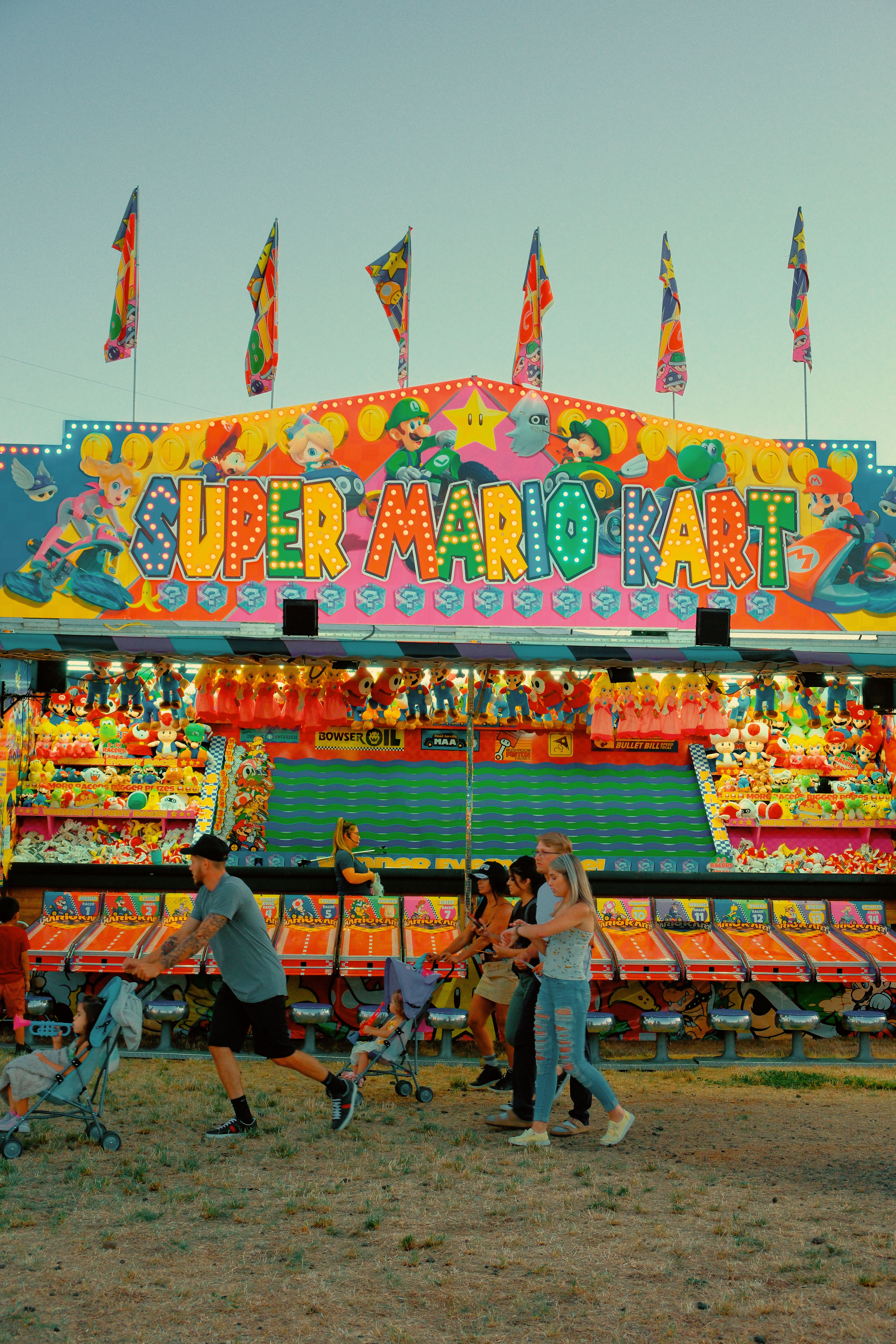 Colorful Attraction in Amusement Park · Free Stock Photo