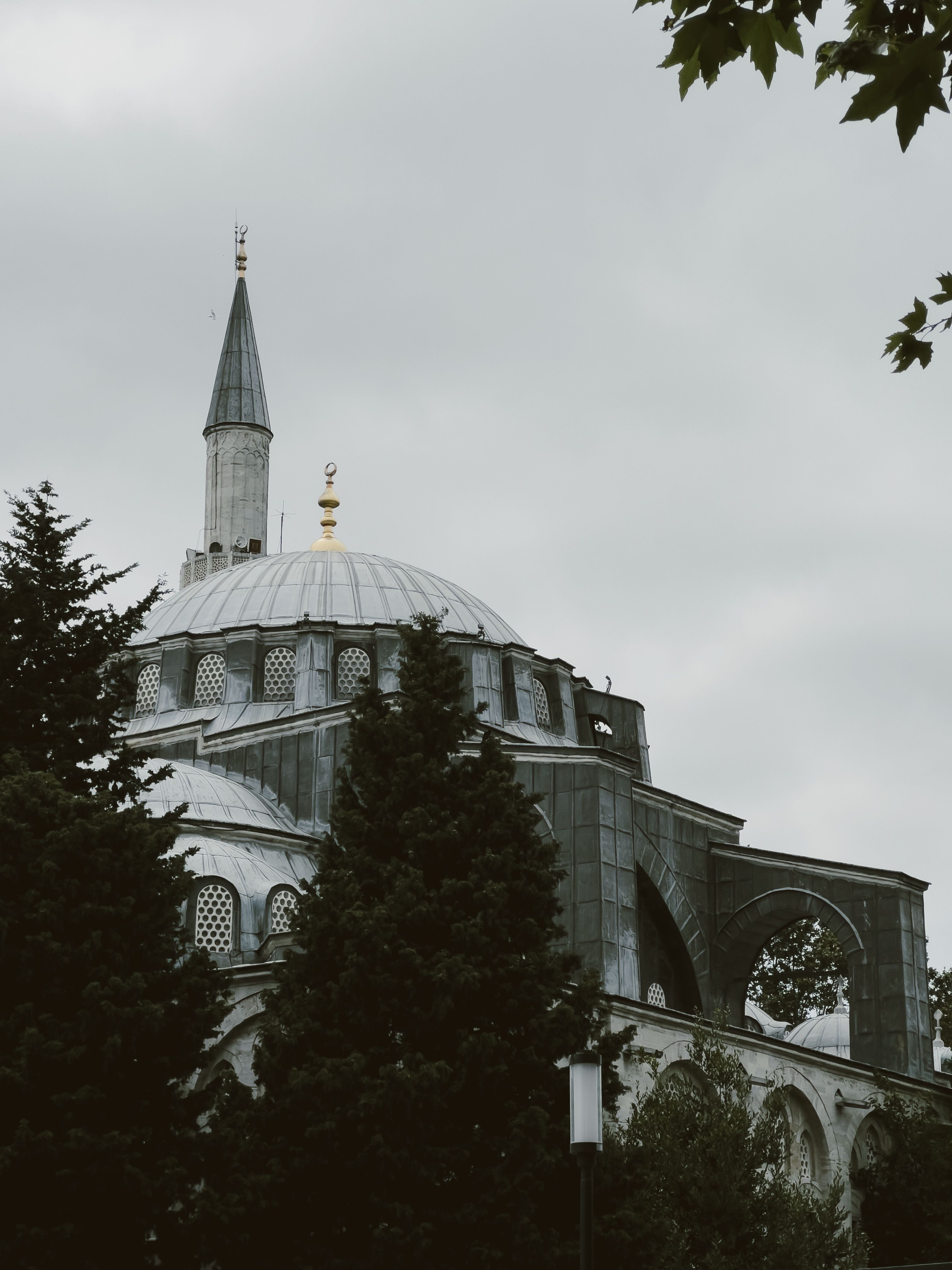 Traditional Mosque in Istanbul · Free Stock Photo