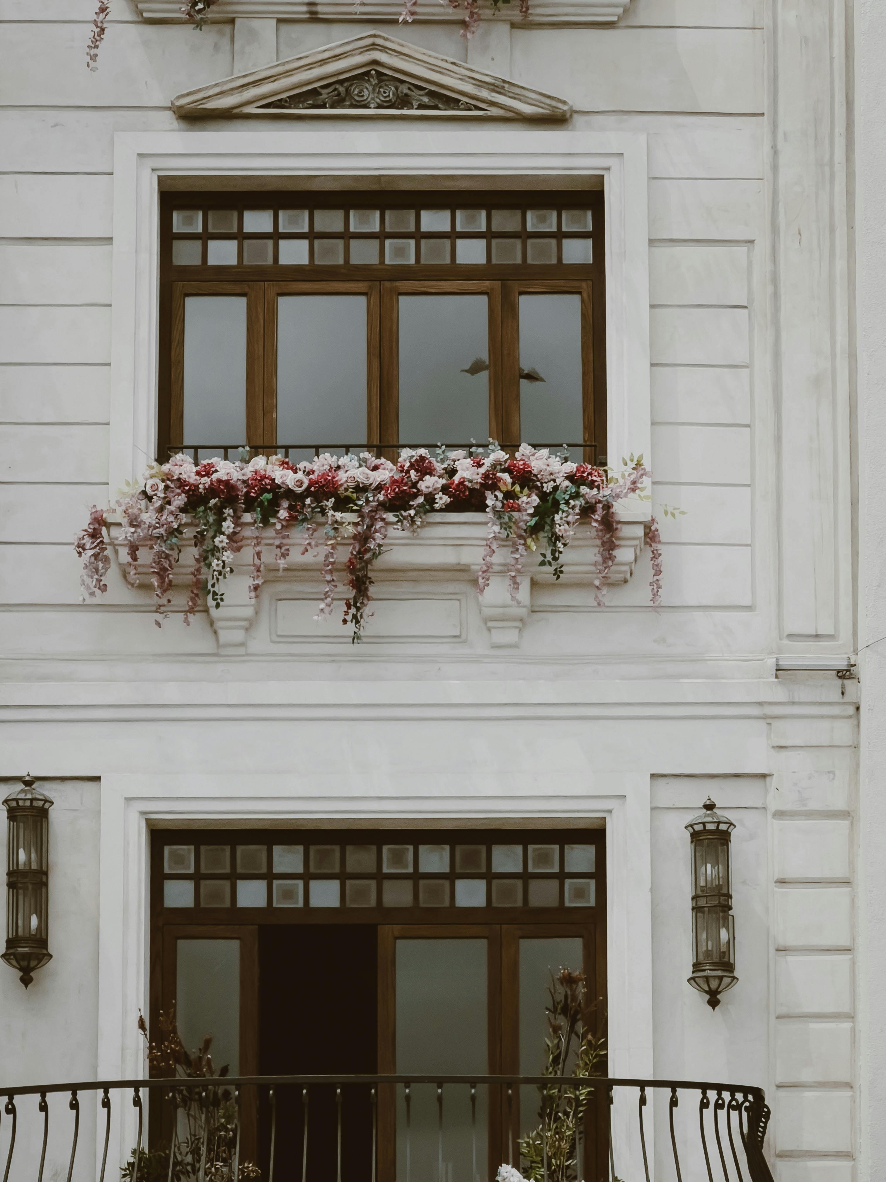 Window in a Traditional Tenement · Free Stock Photo