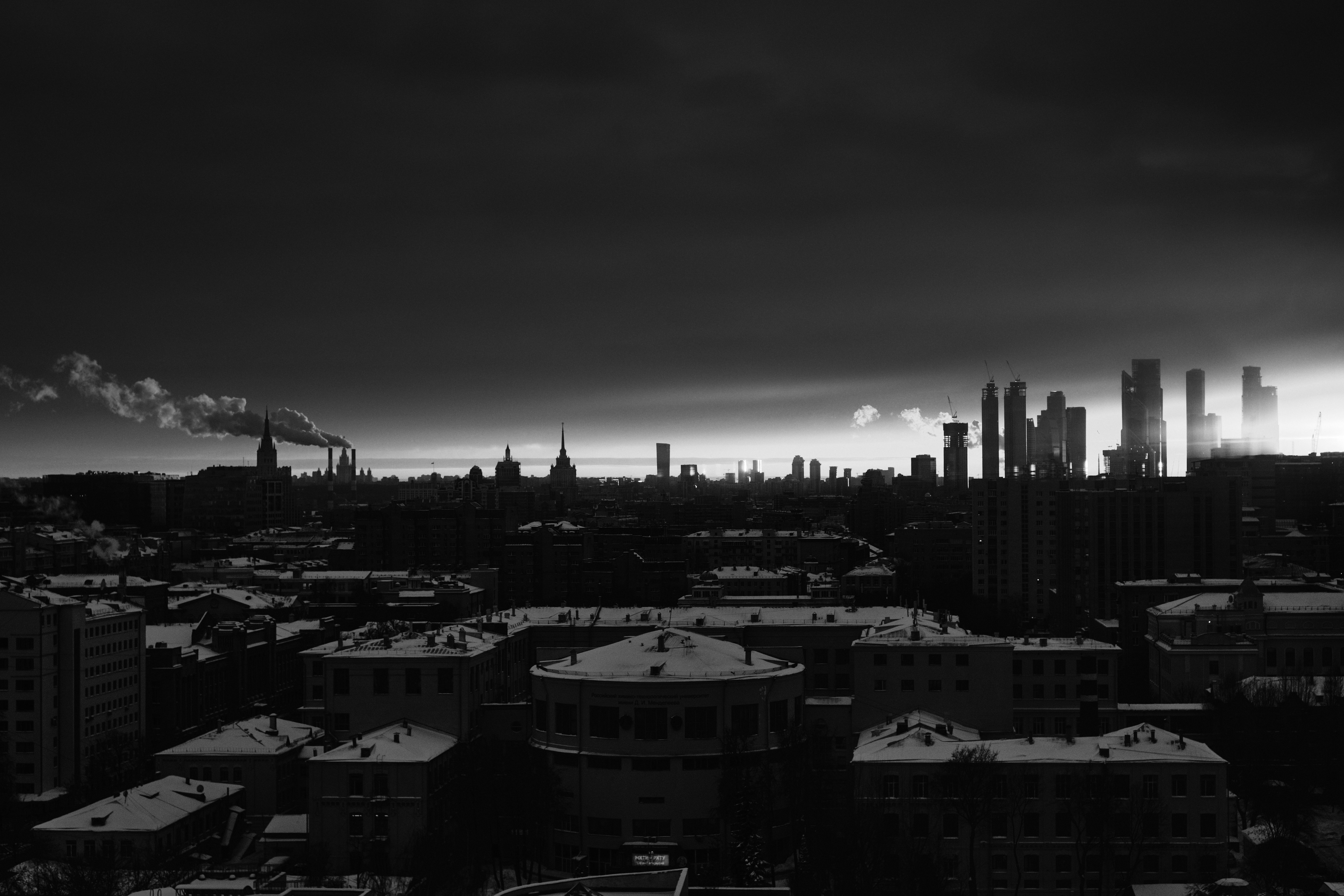 City in Dark at Dusk · Free Stock Photo