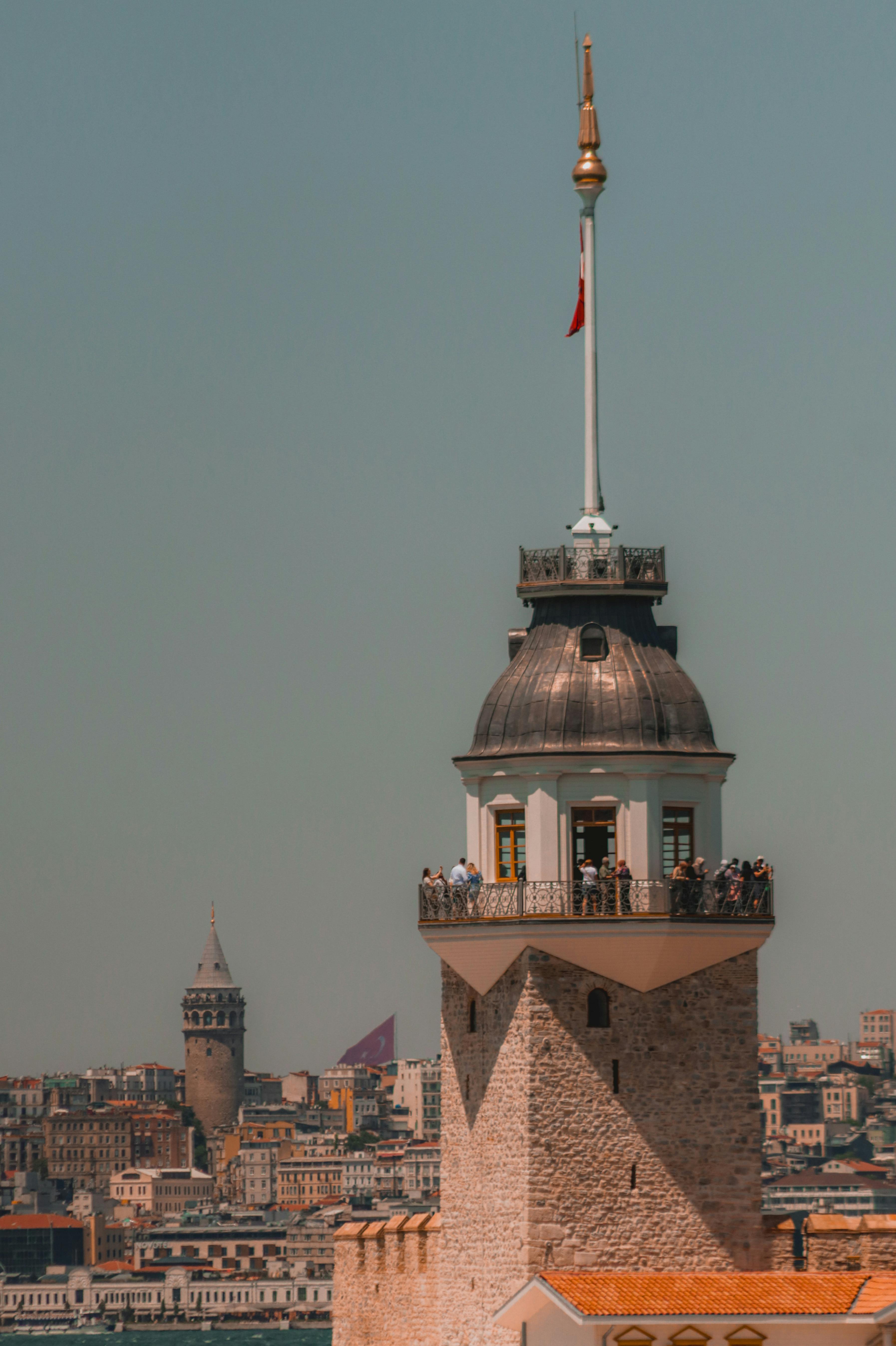 Broadcasting Tower on Rooftop · Free Stock Photo