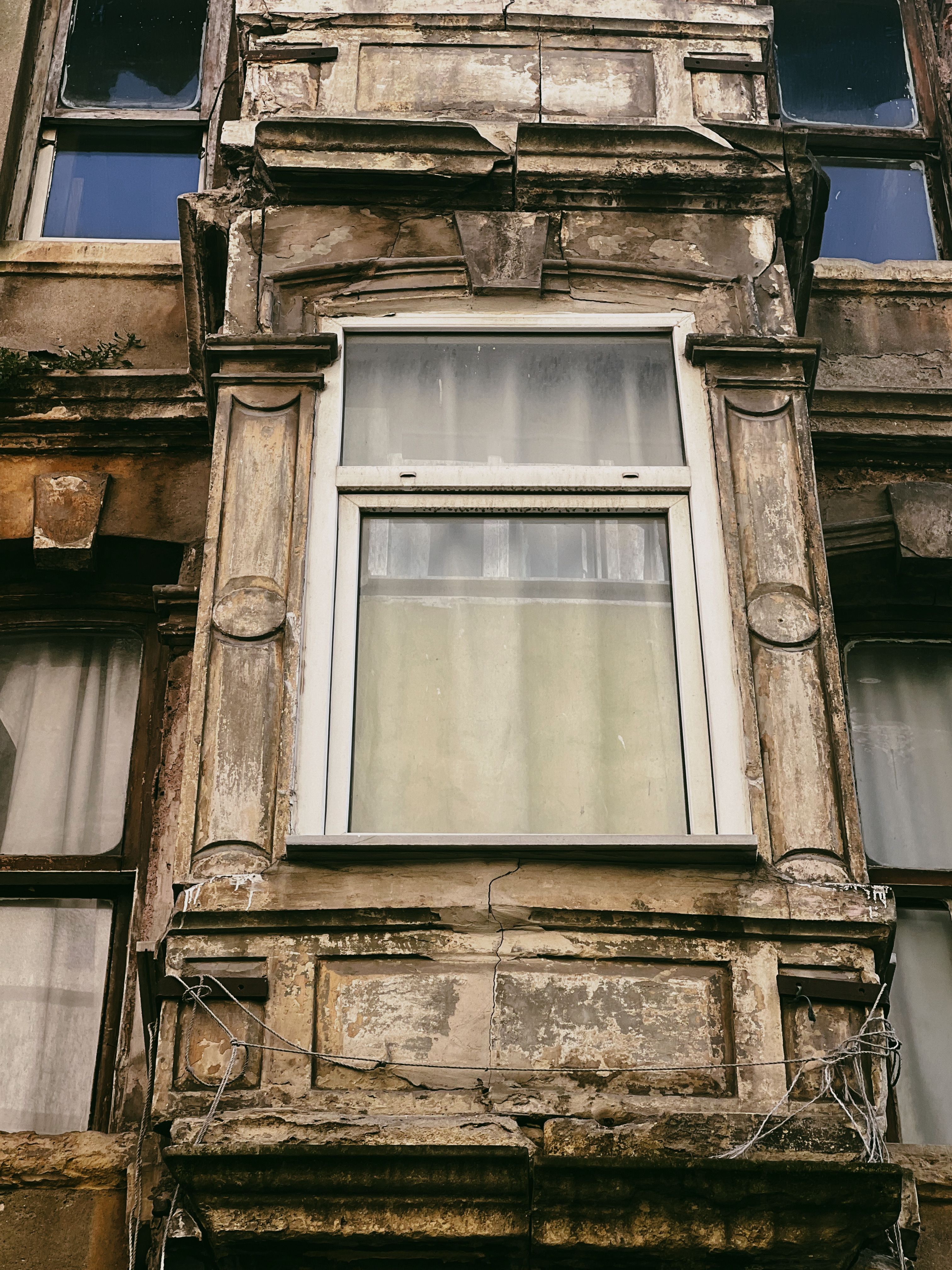 Damaged Building Wall · Free Stock Photo