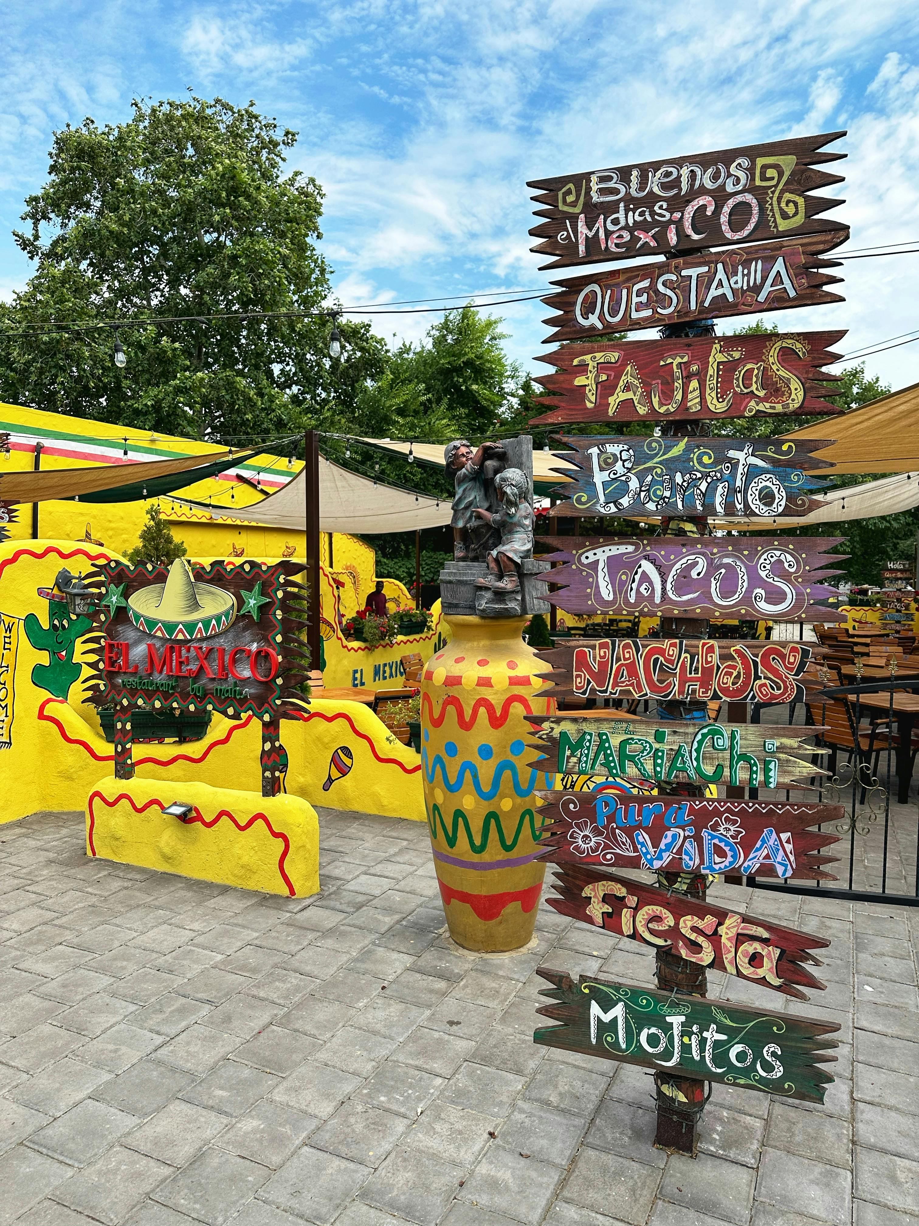 Signs for Tourists on Pavement in Mexico · Free Stock Photo