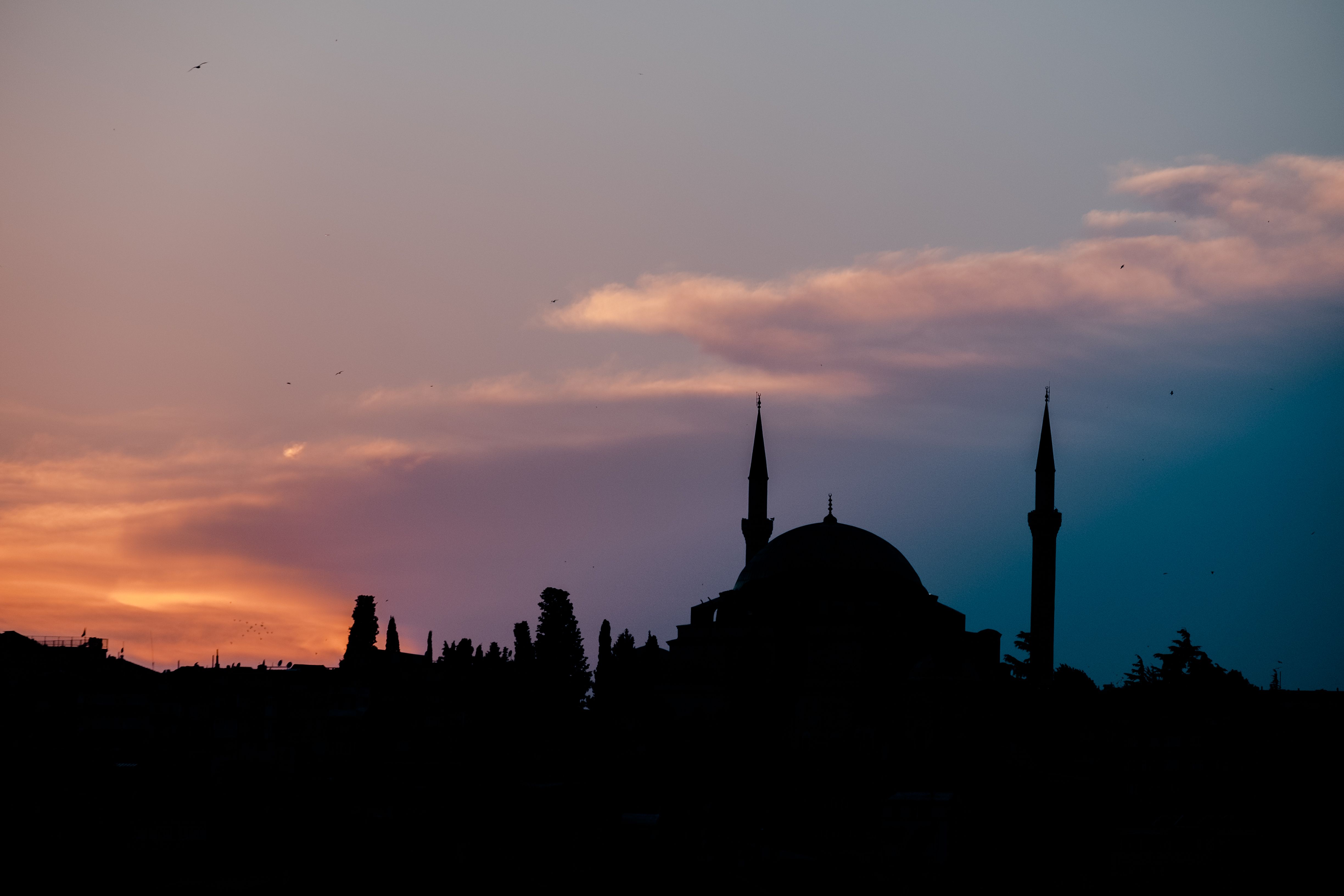 Traditional Mosque on Sunset · Free Stock Photo