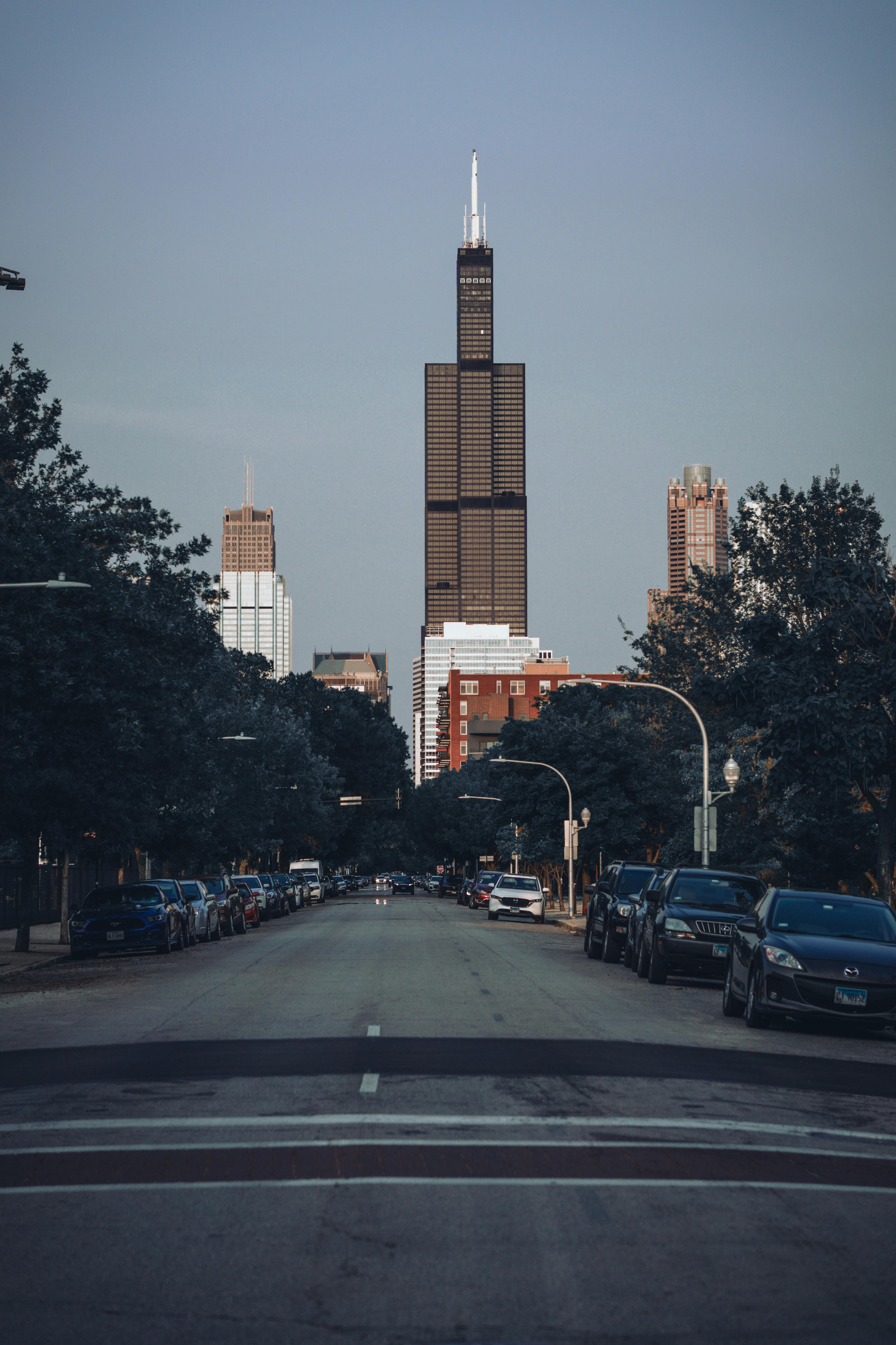 Full Moon over Chicago · Free Stock Photo
