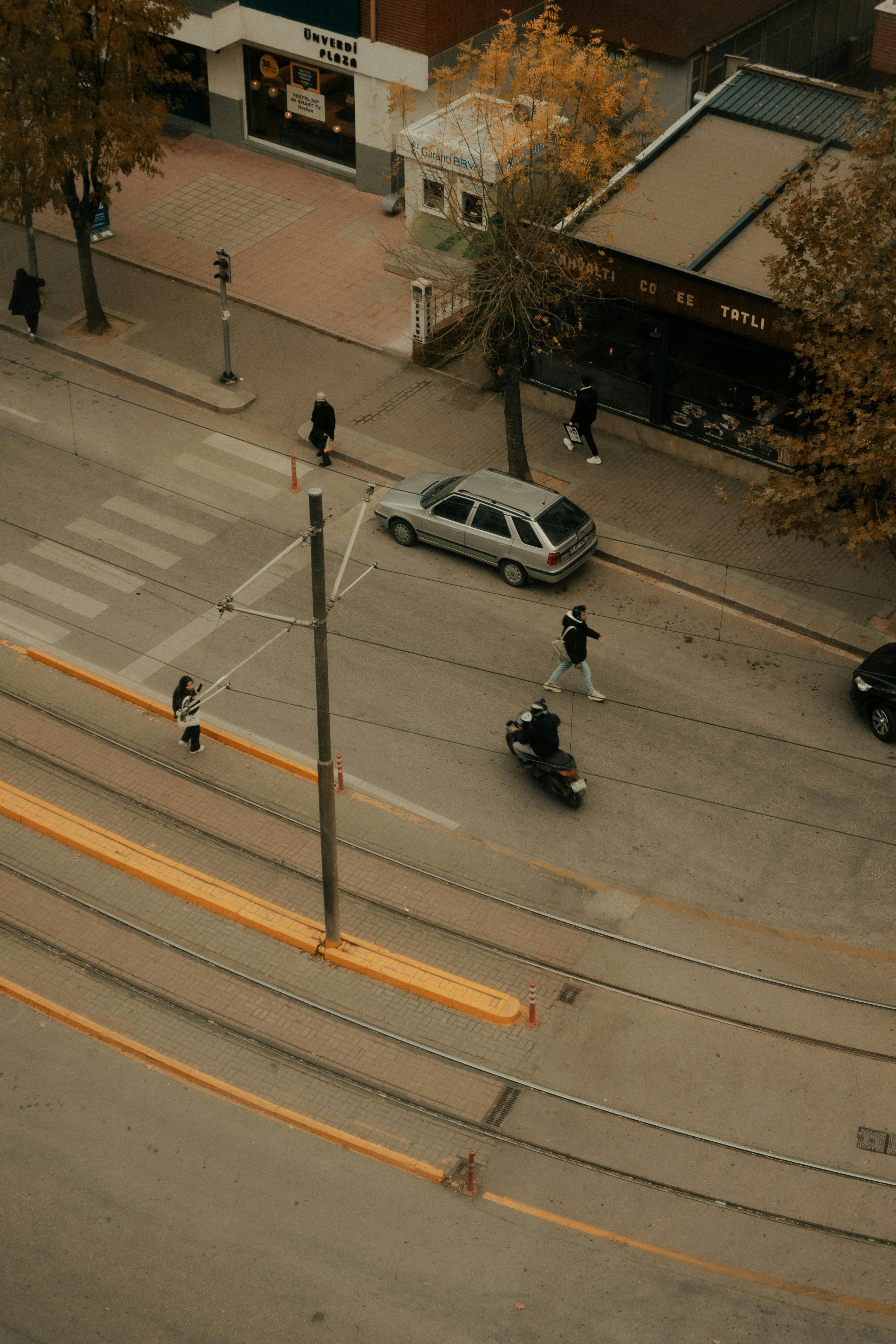 Woman Crossing the Street · Free Stock Photo
