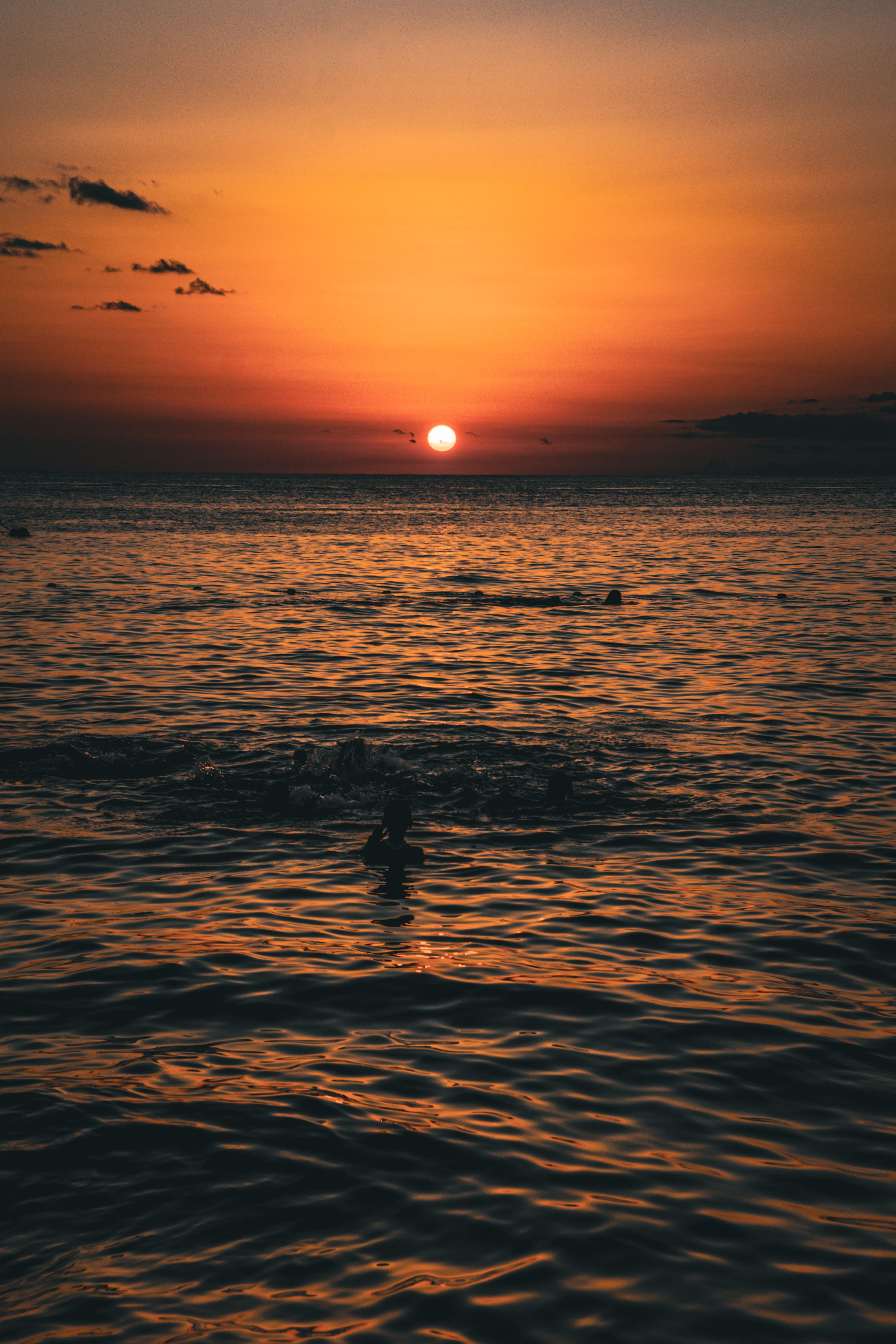 Body of Water during Golden Hour · Free Stock Photo