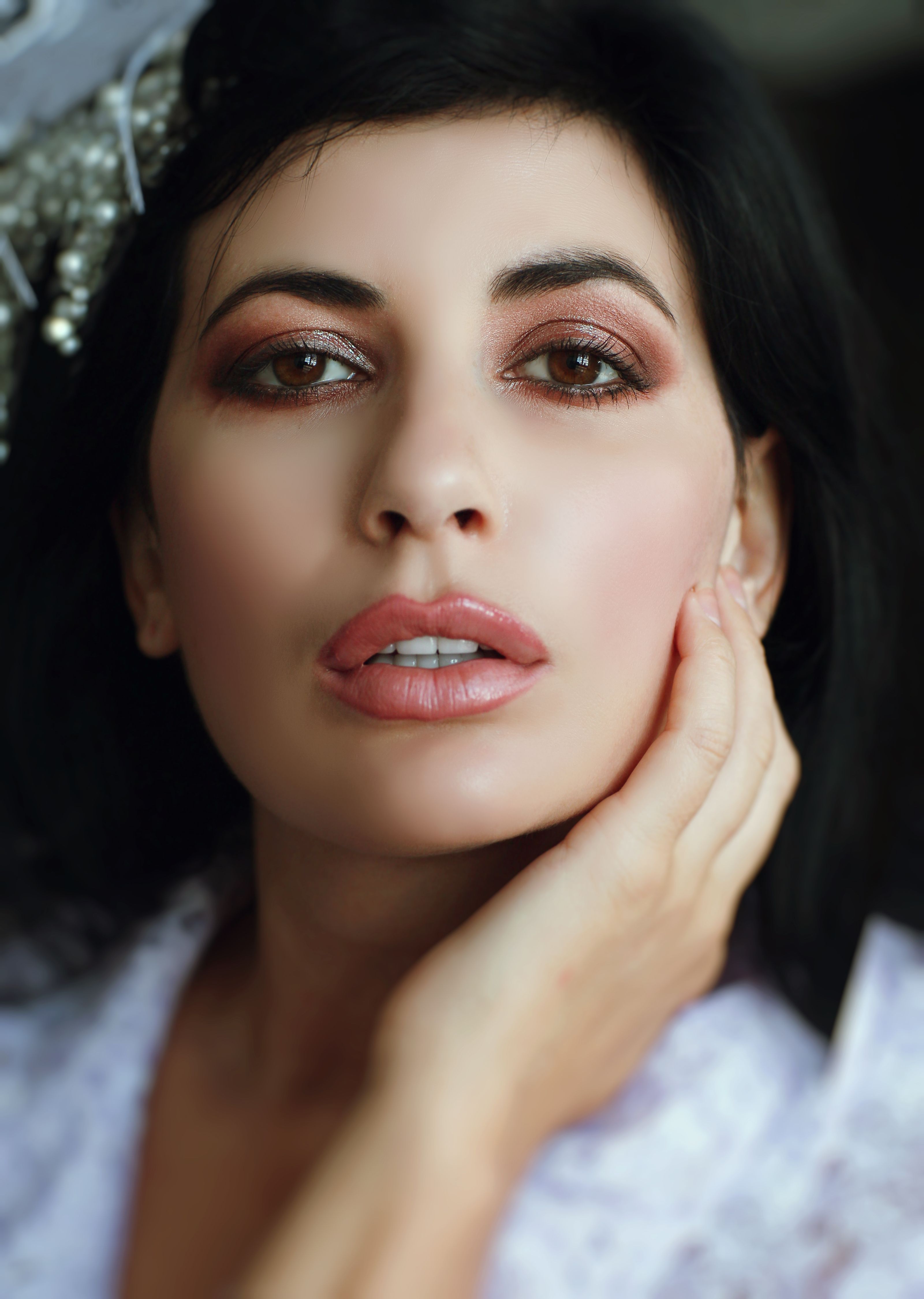 Portrait of Thinking Woman · Free Stock Photo