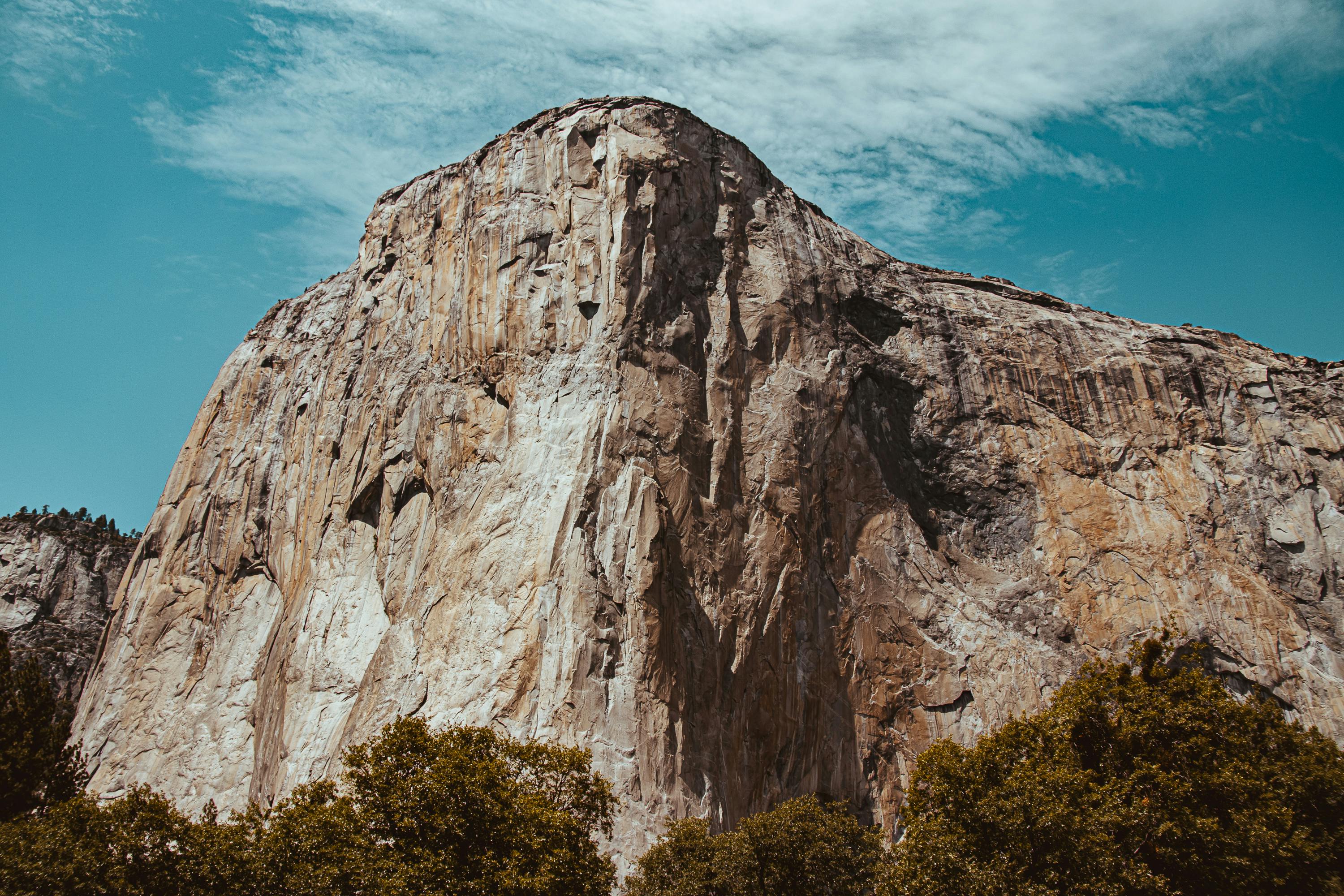 Steep Rocky Mountain El Capitan in Yosemite National Park, USA · Free ...
