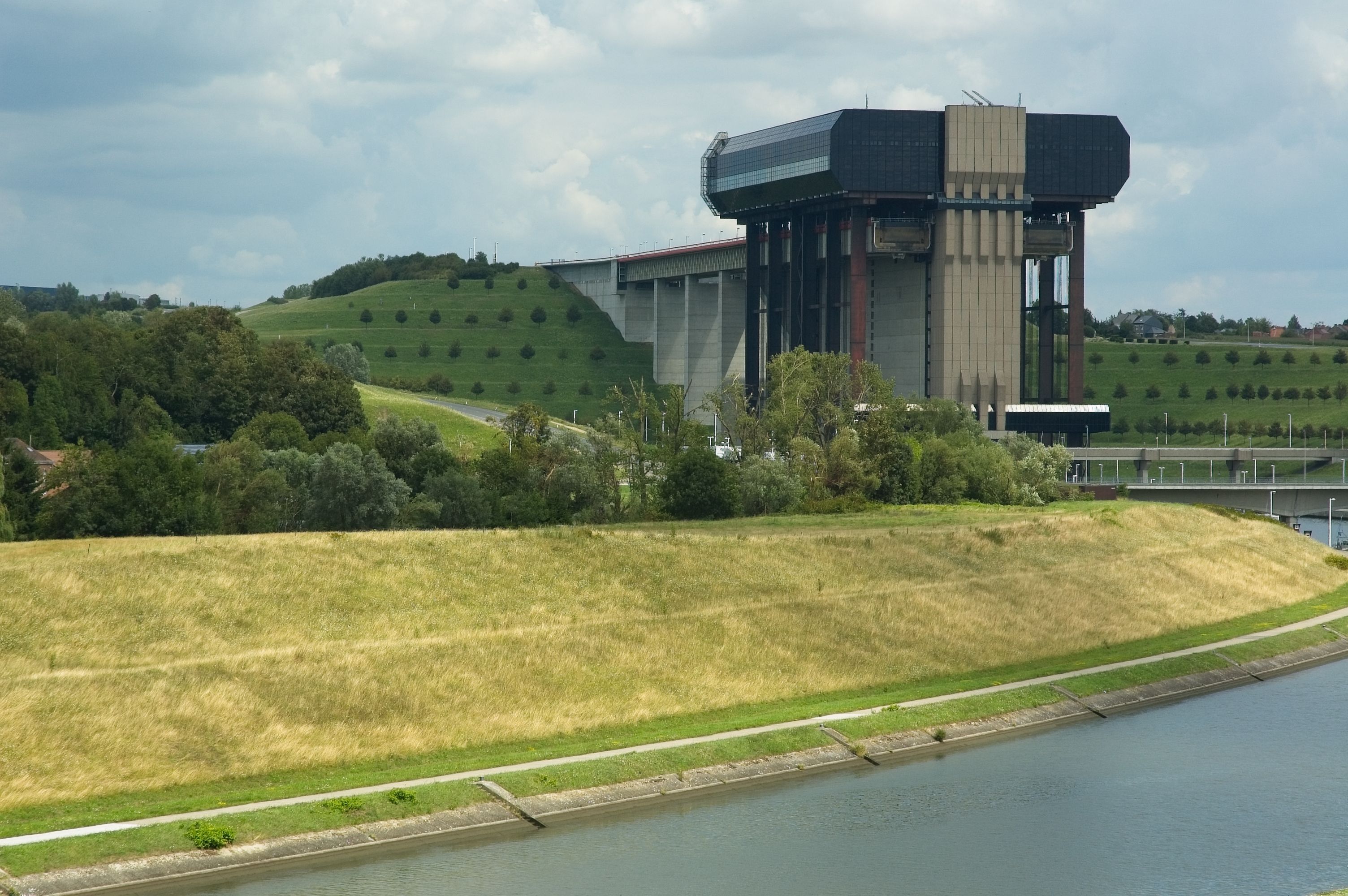 Strepy-Thieu Boat Lift in Belgium · Free Stock Photo
