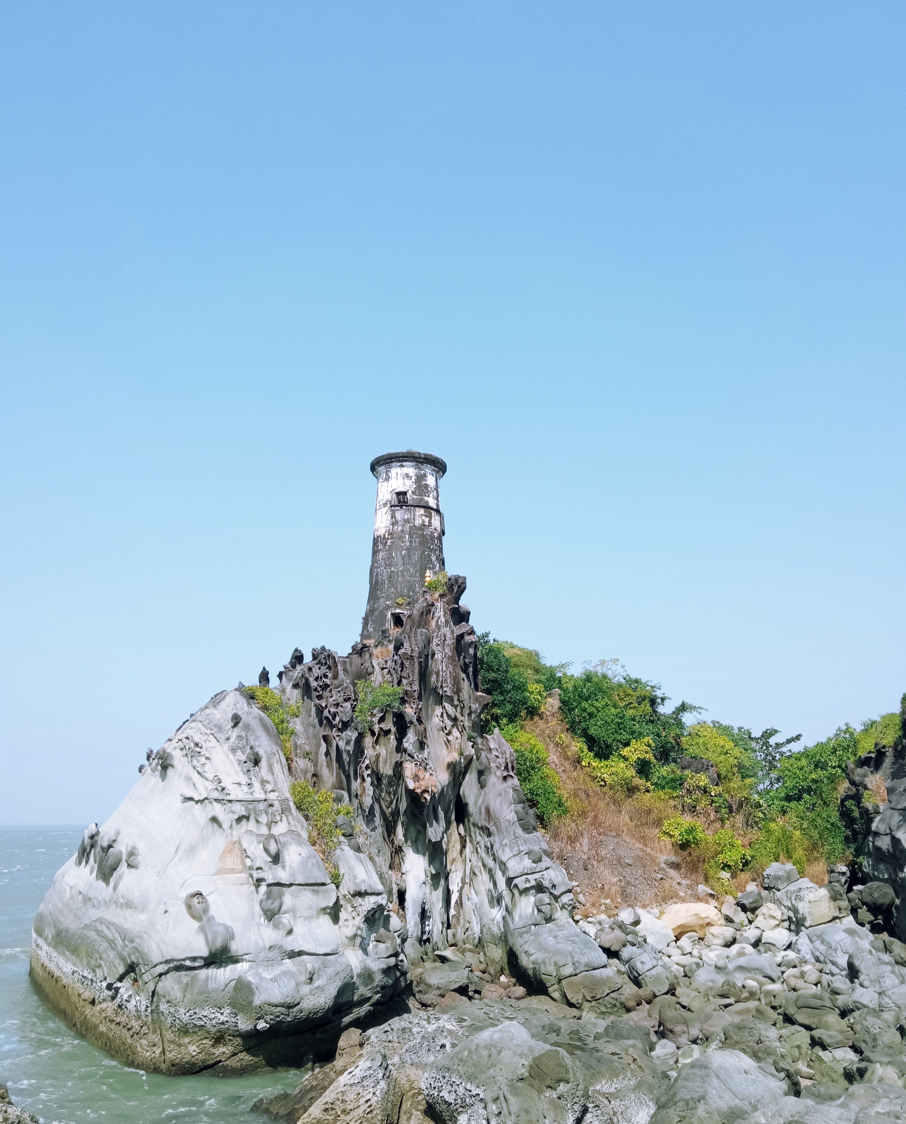 Lay Shan Taung Lighthouse on a Hill in Mjanma, Birma · Free Stock Photo