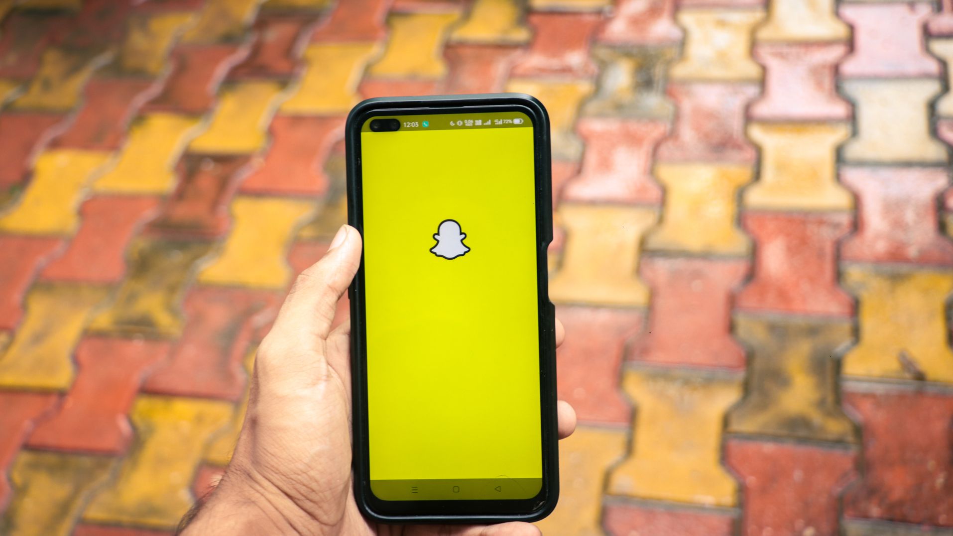 if someone blocks you on snap does the chat disappear