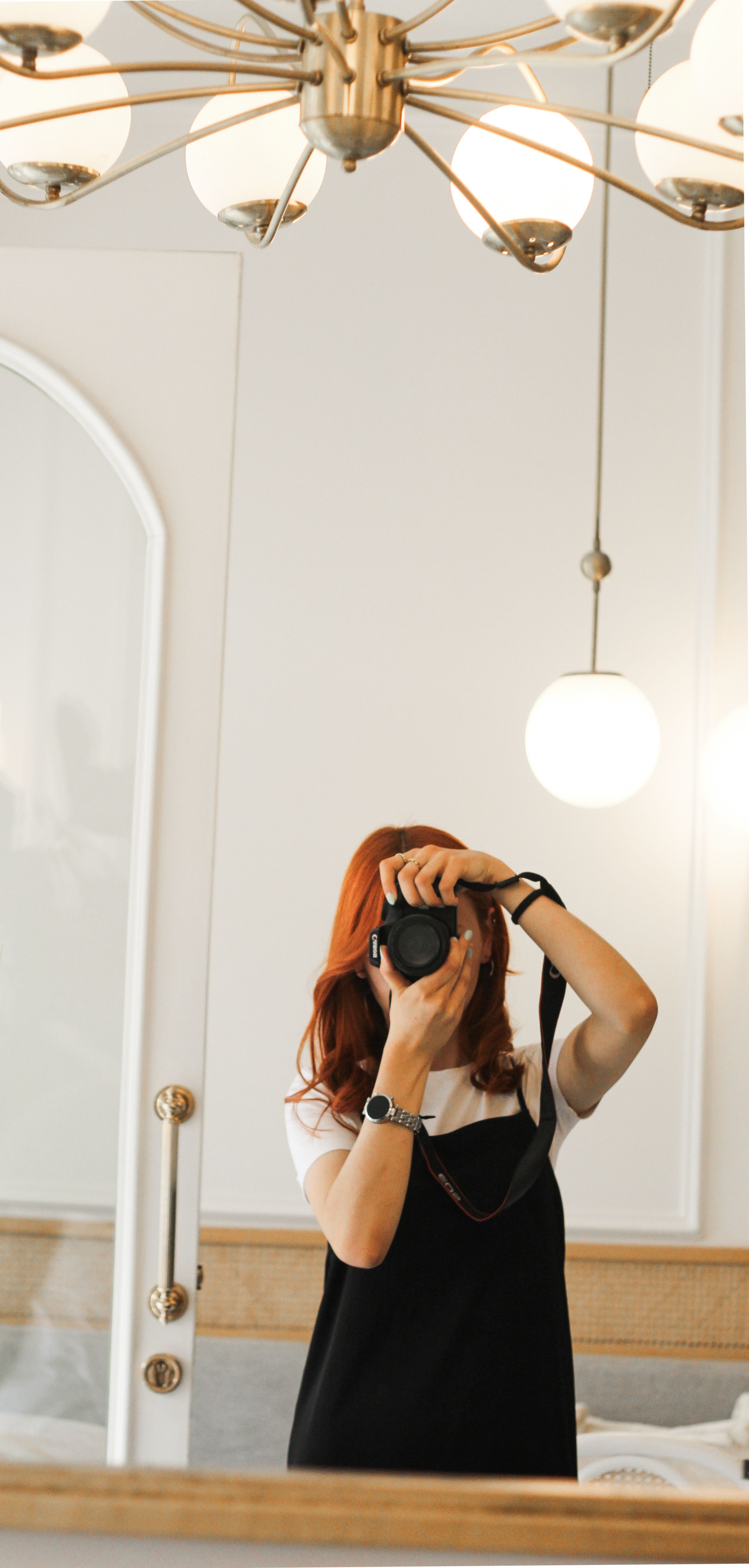 Girl Selfie Mirror Photos, Download The BEST Free Girl Selfie Mirror ...