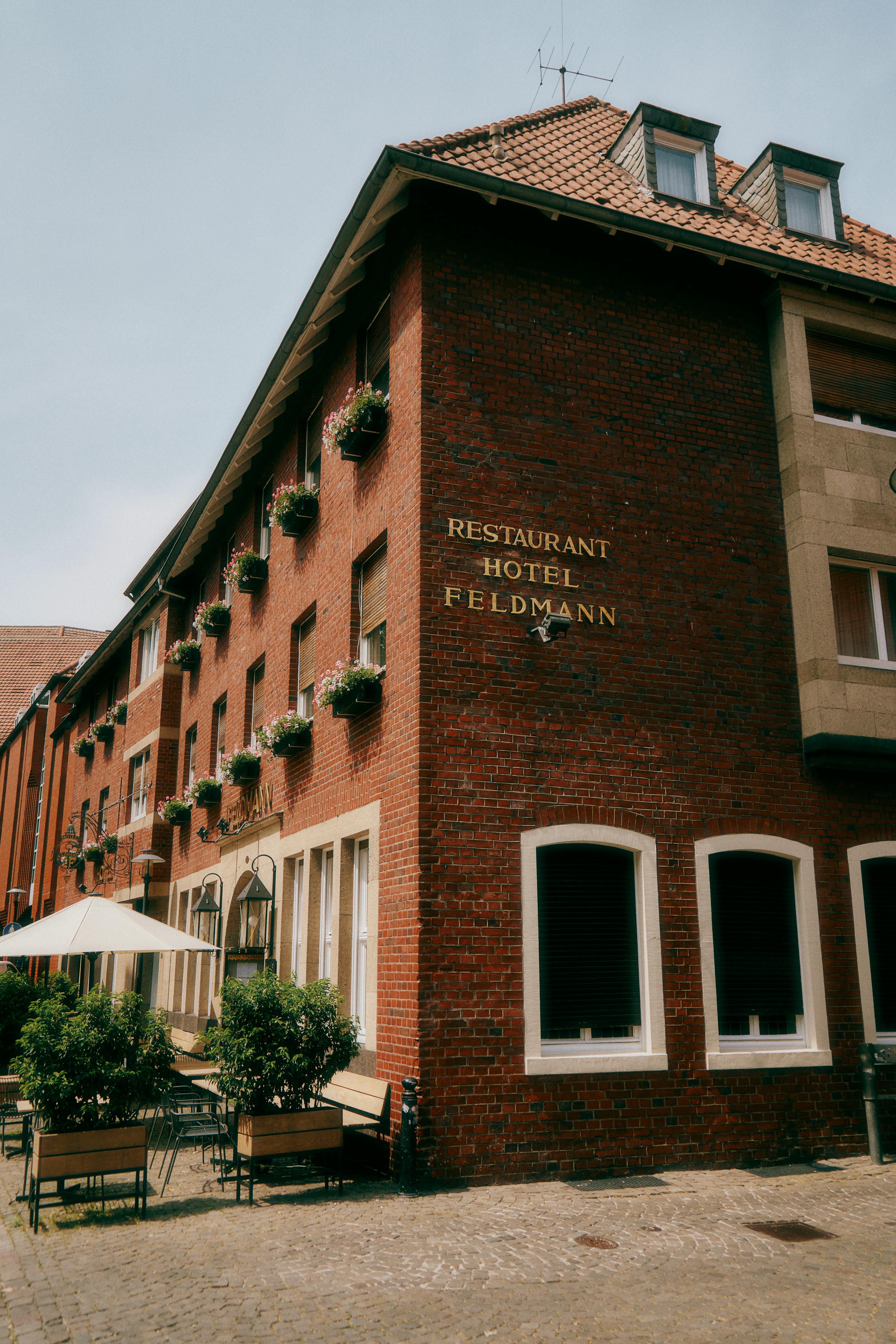 Brick Building of Restaurant · Free Stock Photo