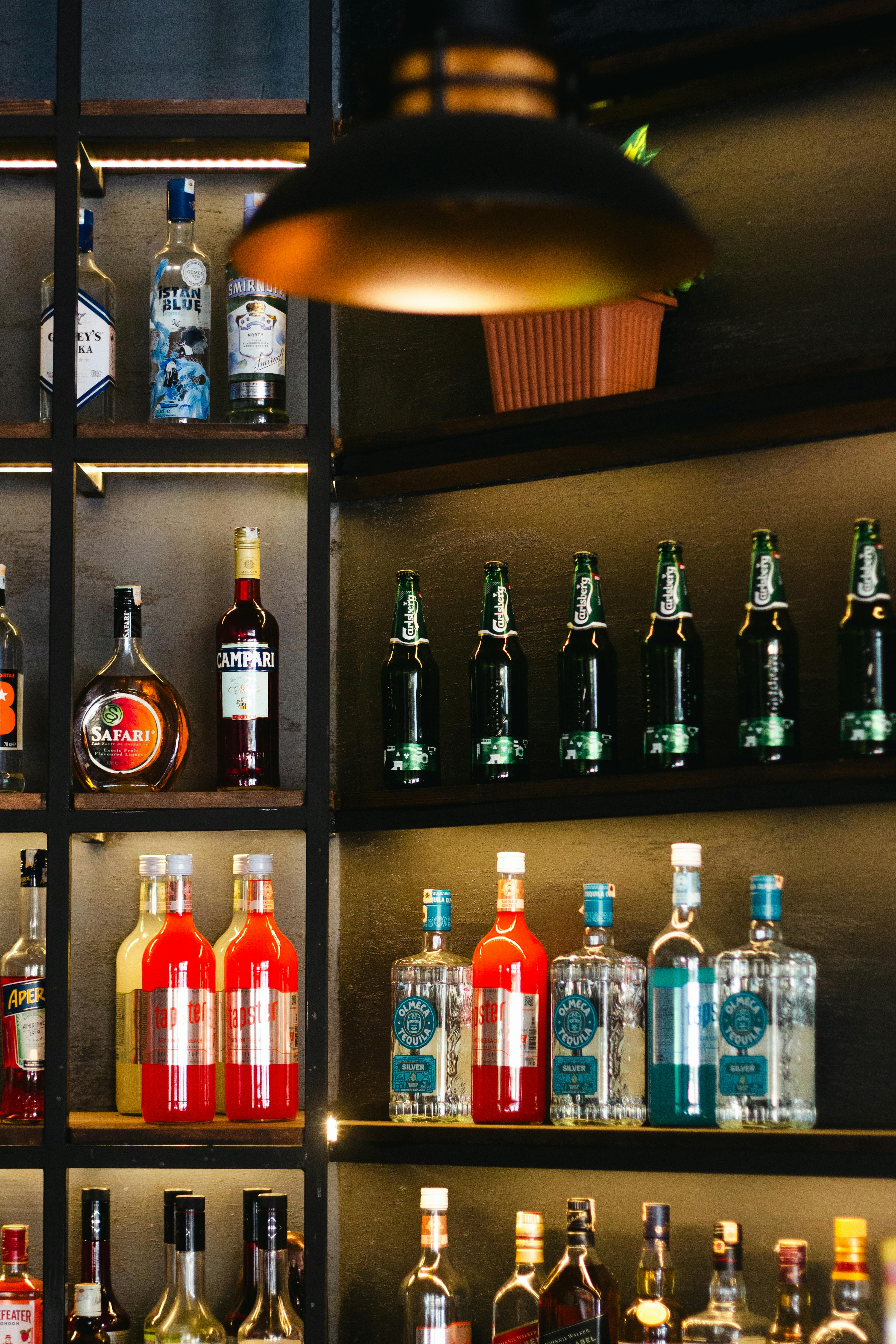 Foto stok gratis tentang #dalam, alkohol, aneka, bagian dalam, balok ...