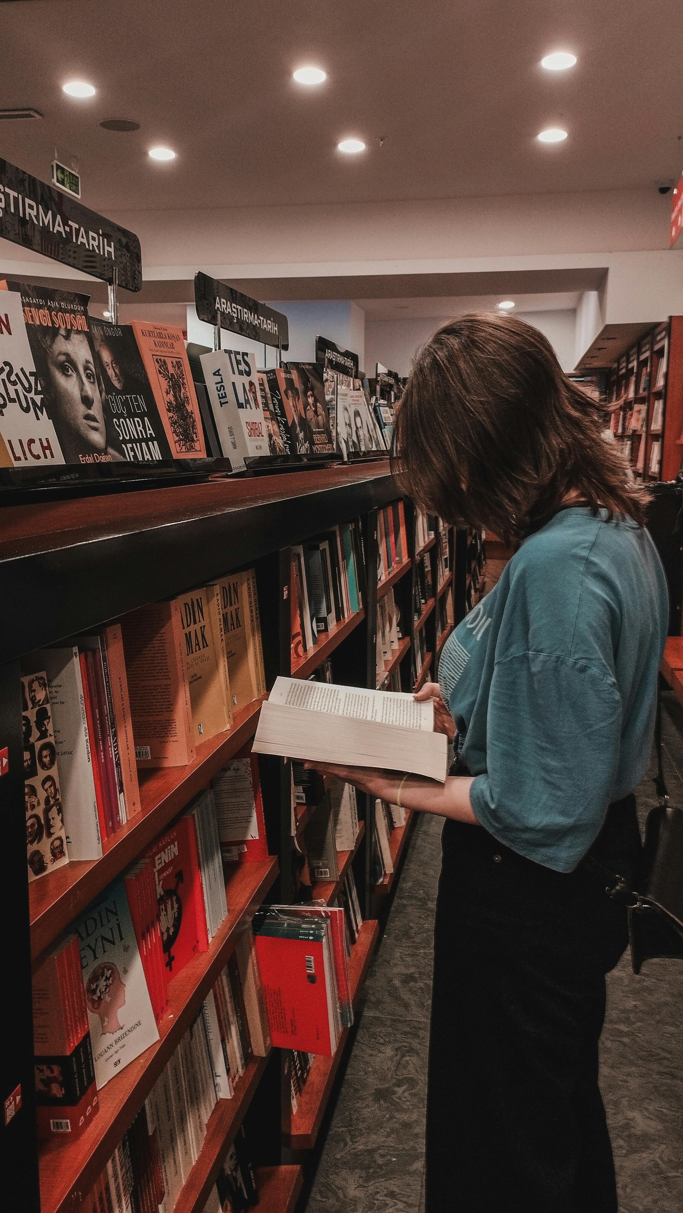 Kenya Books Photos, Download The BEST Free Kenya Books Stock Photos ...