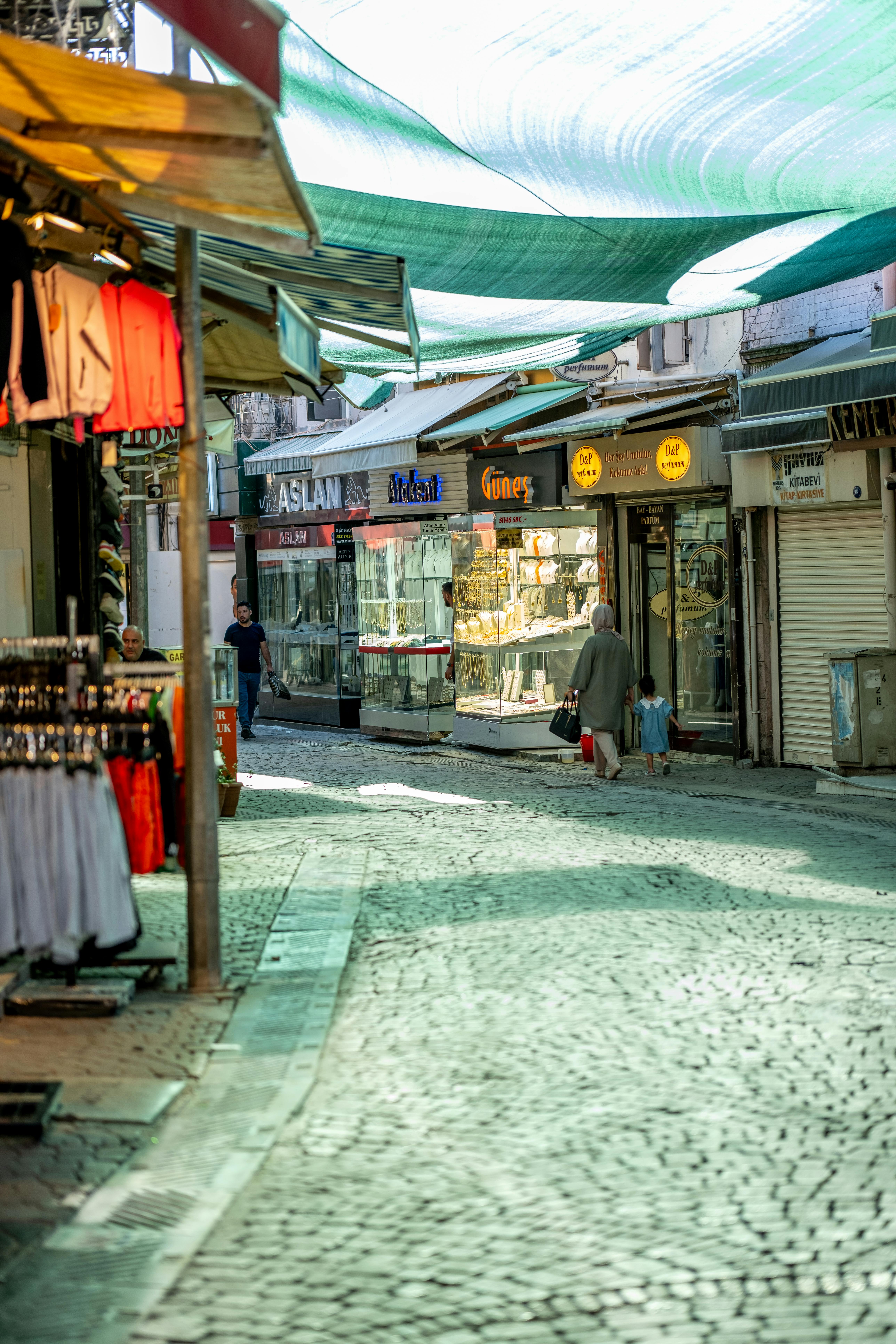 Stores at Kemeralti Bazaar in Izmir · Free Stock Photo
