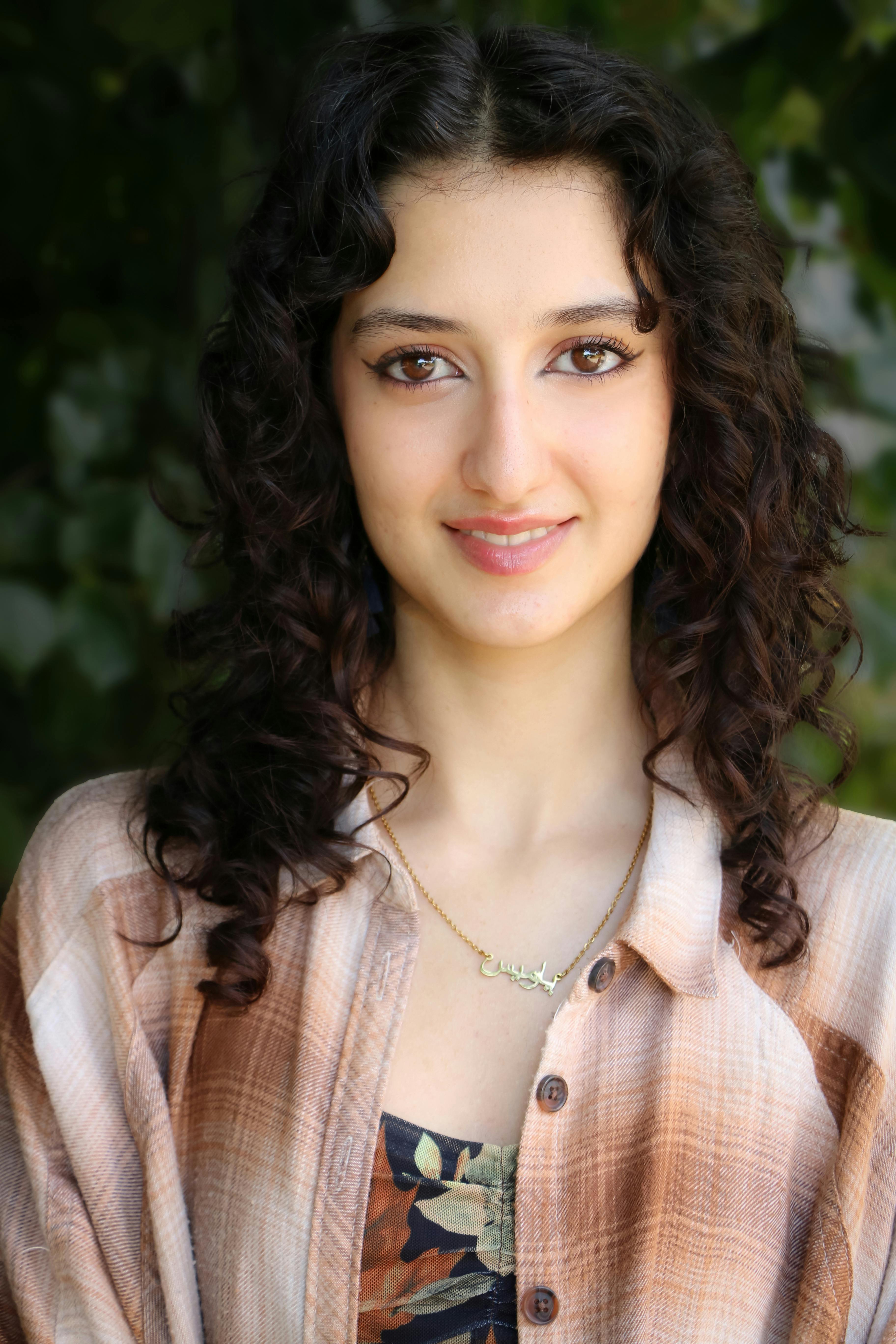 Iranian Woman Photos, Download The BEST Free Iranian Woman Stock Photos ...