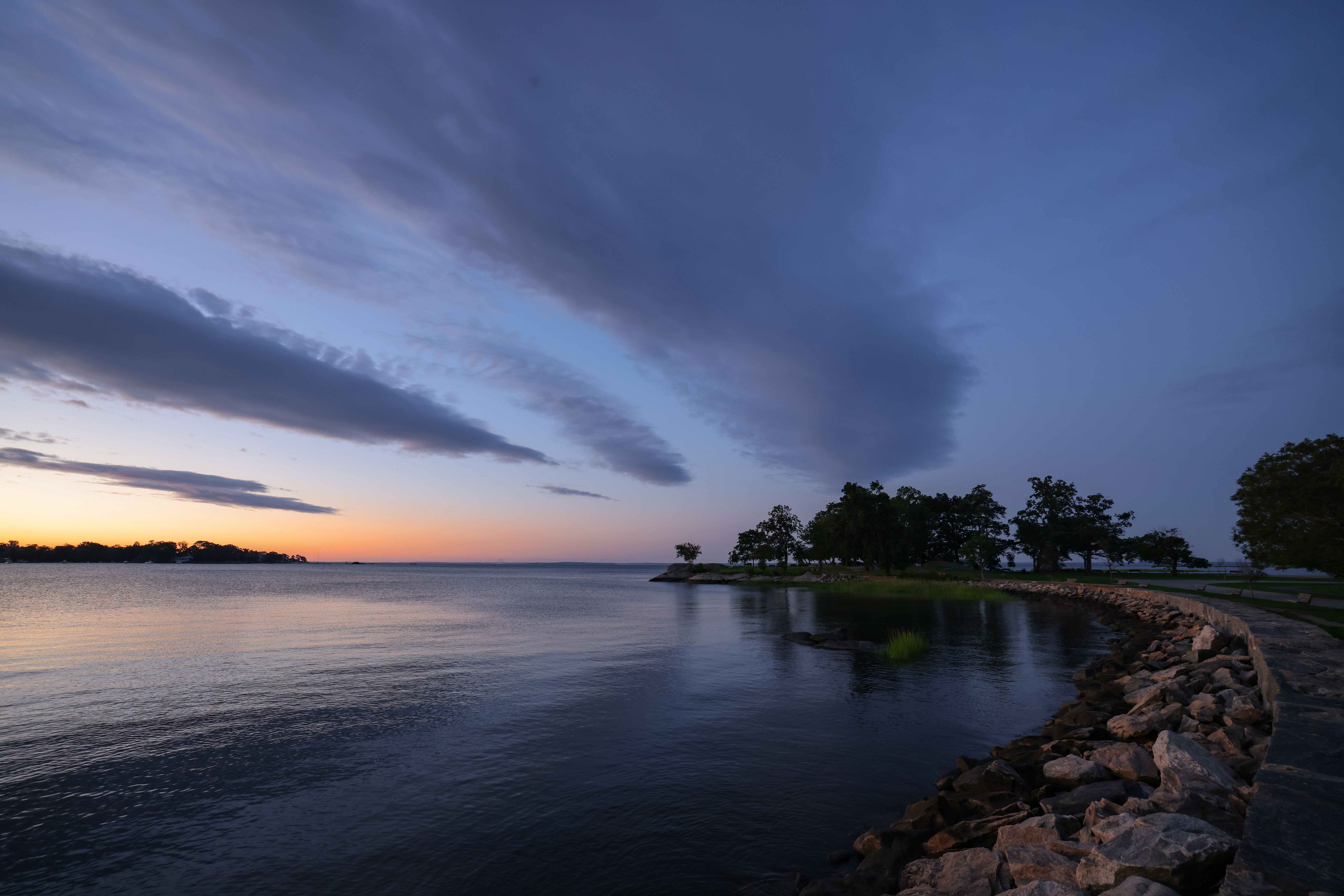 Calm Sea Coast at Sunset · Free Stock Photo