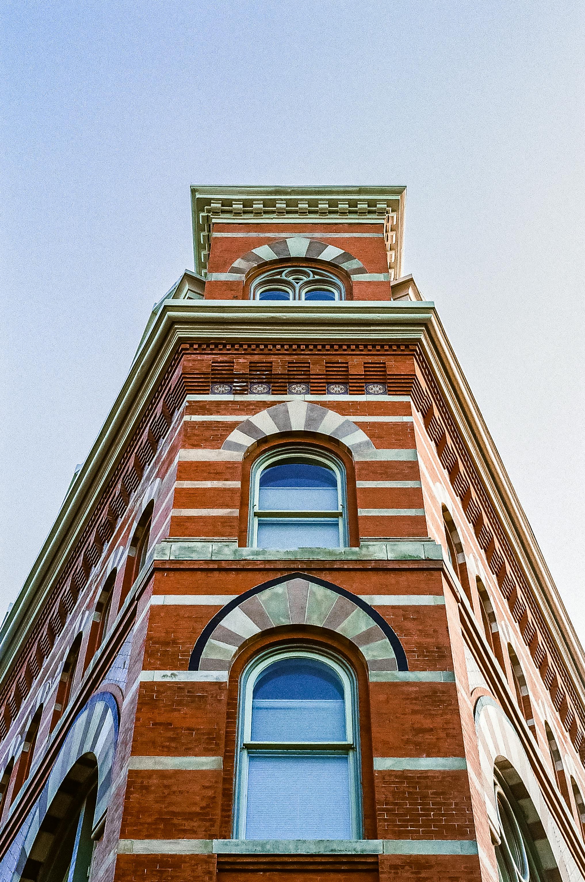 Ornamented Building Corner · Free Stock Photo