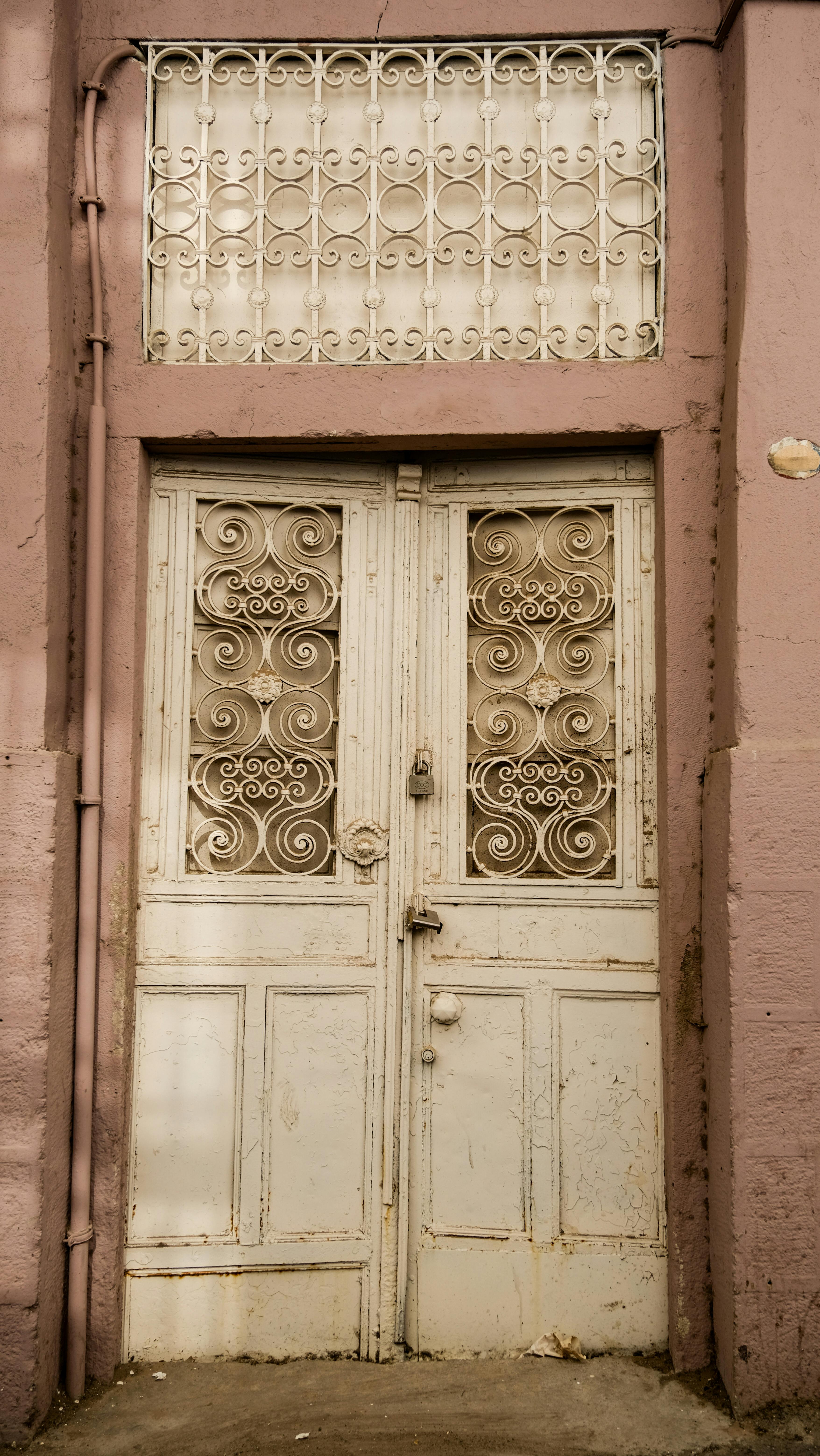 Wing Doors Photos, Download The BEST Free Wing Doors Stock Photos & HD ...